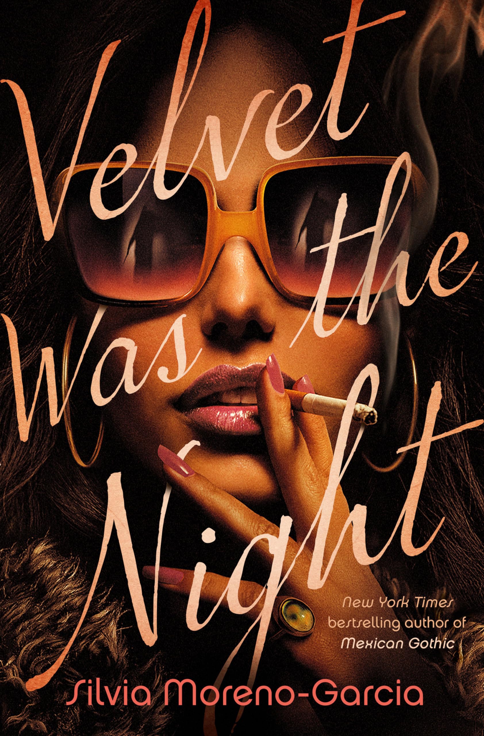 Velvet Was the Night: Moreno-Garcia, Silvia: 9780593356821: Amazon.com ...