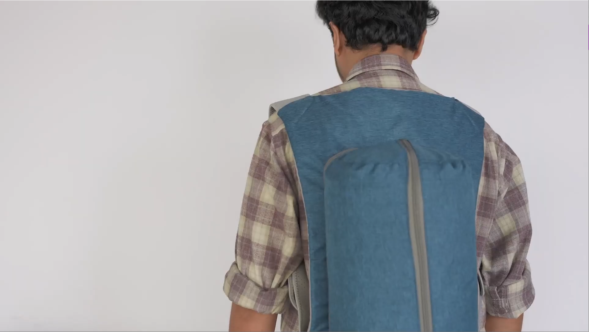 Watch WoodyKnows Side-Sleeping Backpack for Snoring Aid on Amazon Live