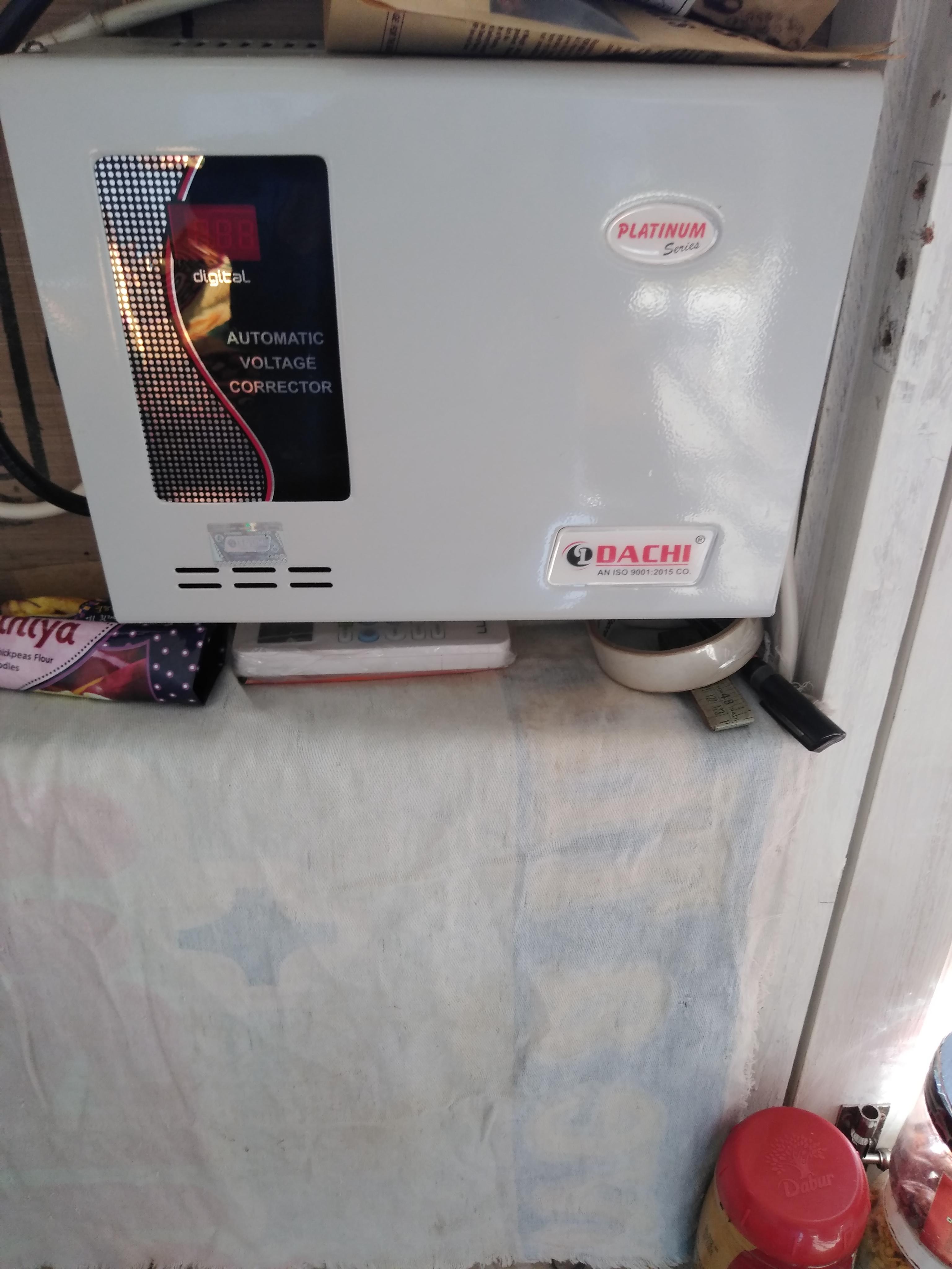 DACHI 3 KVA Voltage STABILIZER for 1 TON AC from Working Range 80V-280V ...