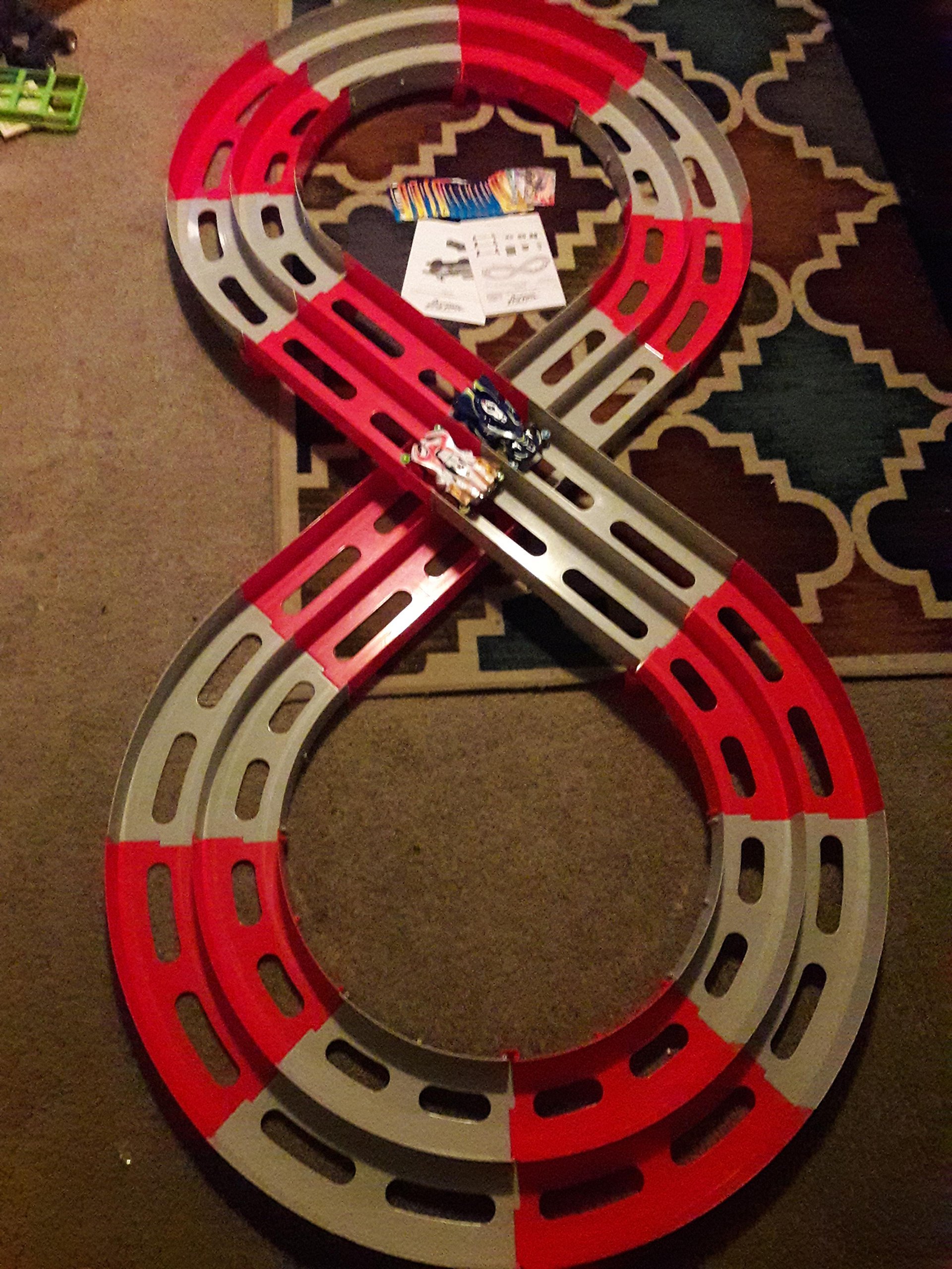 Scan2go Figure 8 Race Track