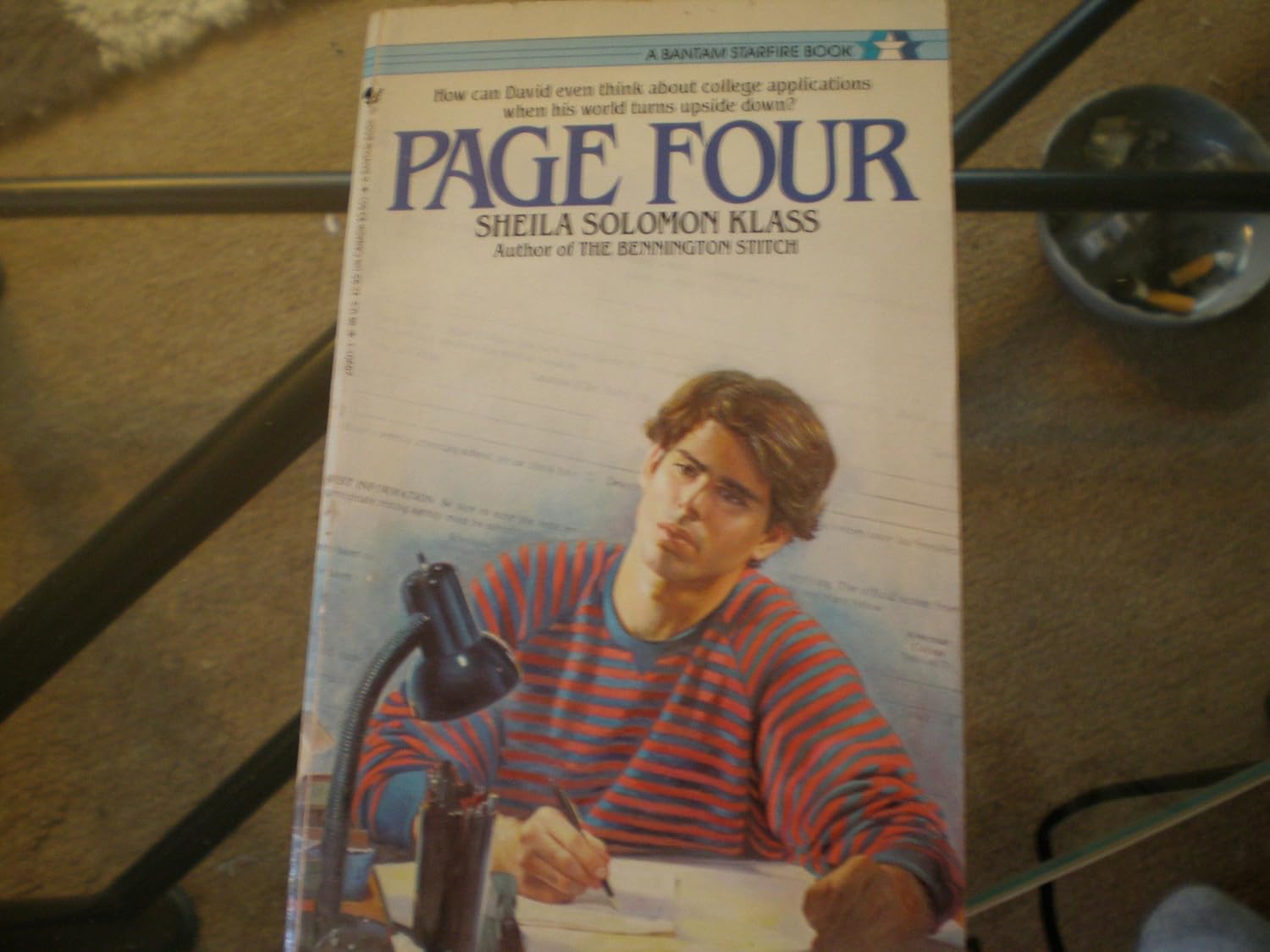 PAGE FOUR (Bantam Starfire Book): klass, sheila solomon: 9780553269017 ...