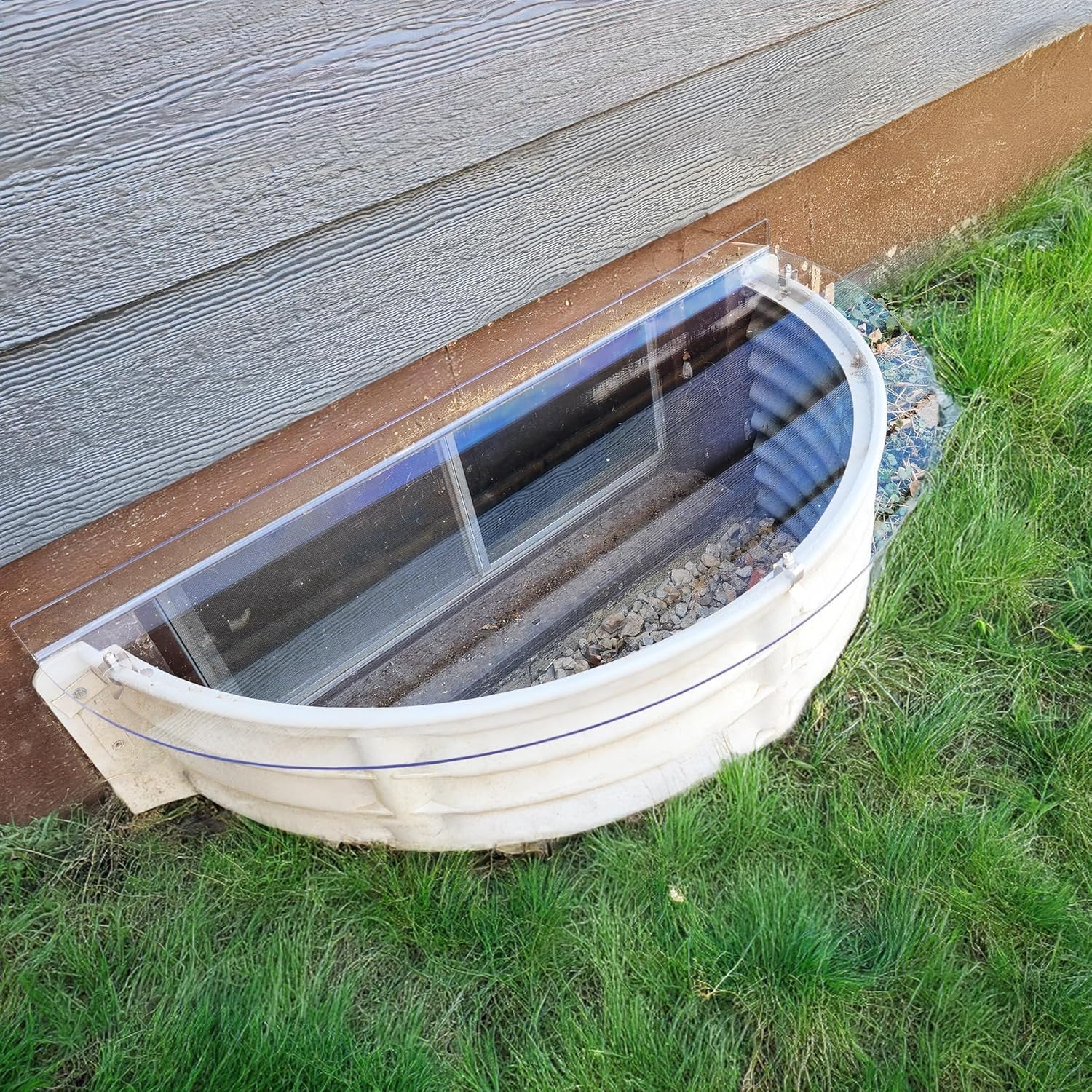 "Just Cover It" UV Resistant Window Well Cover, Clear Polycarbonate ...