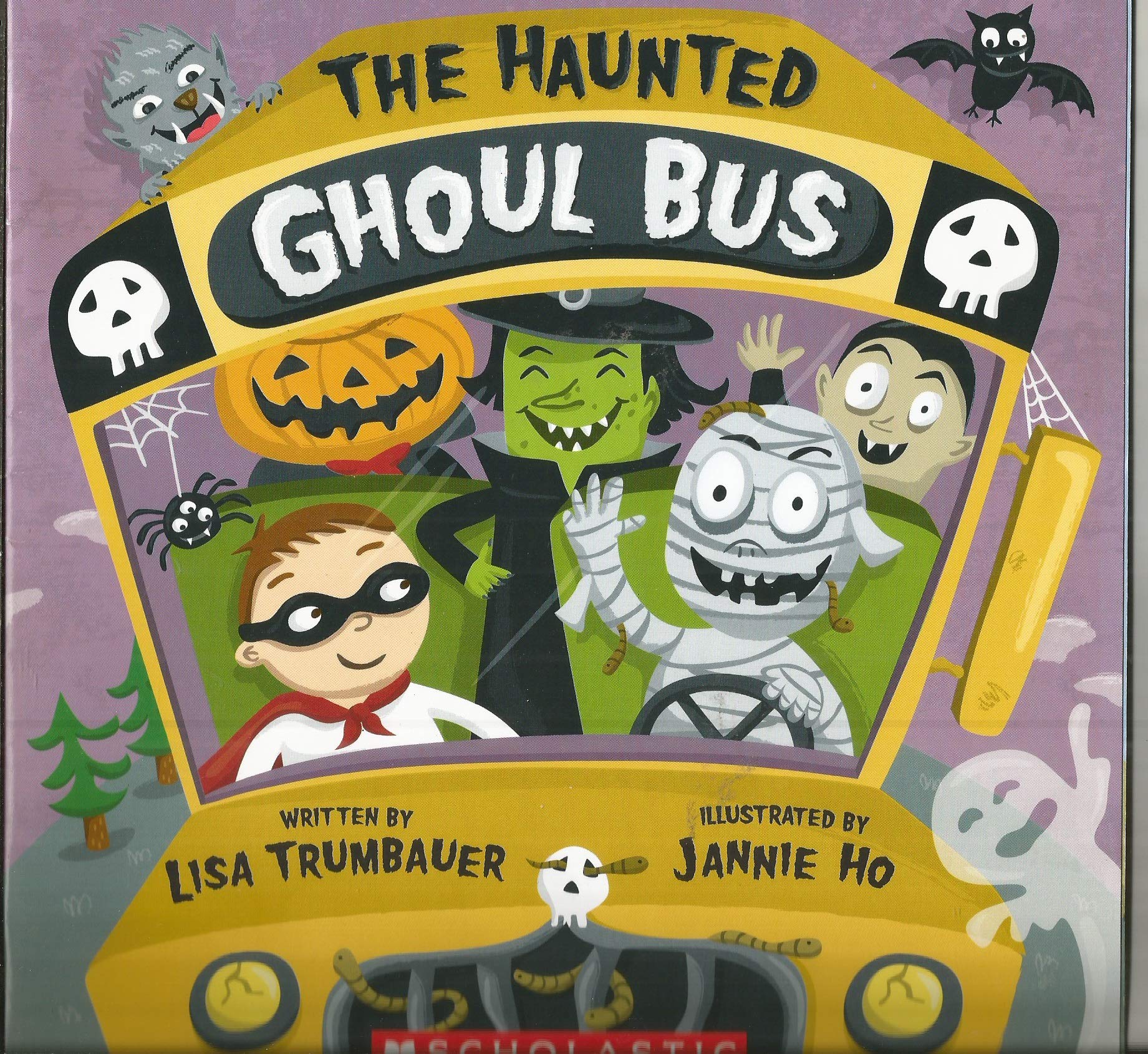 The Haunted Ghoul Bus: Lisa Trumbauer: 9780545203111: Amazon.com: Books