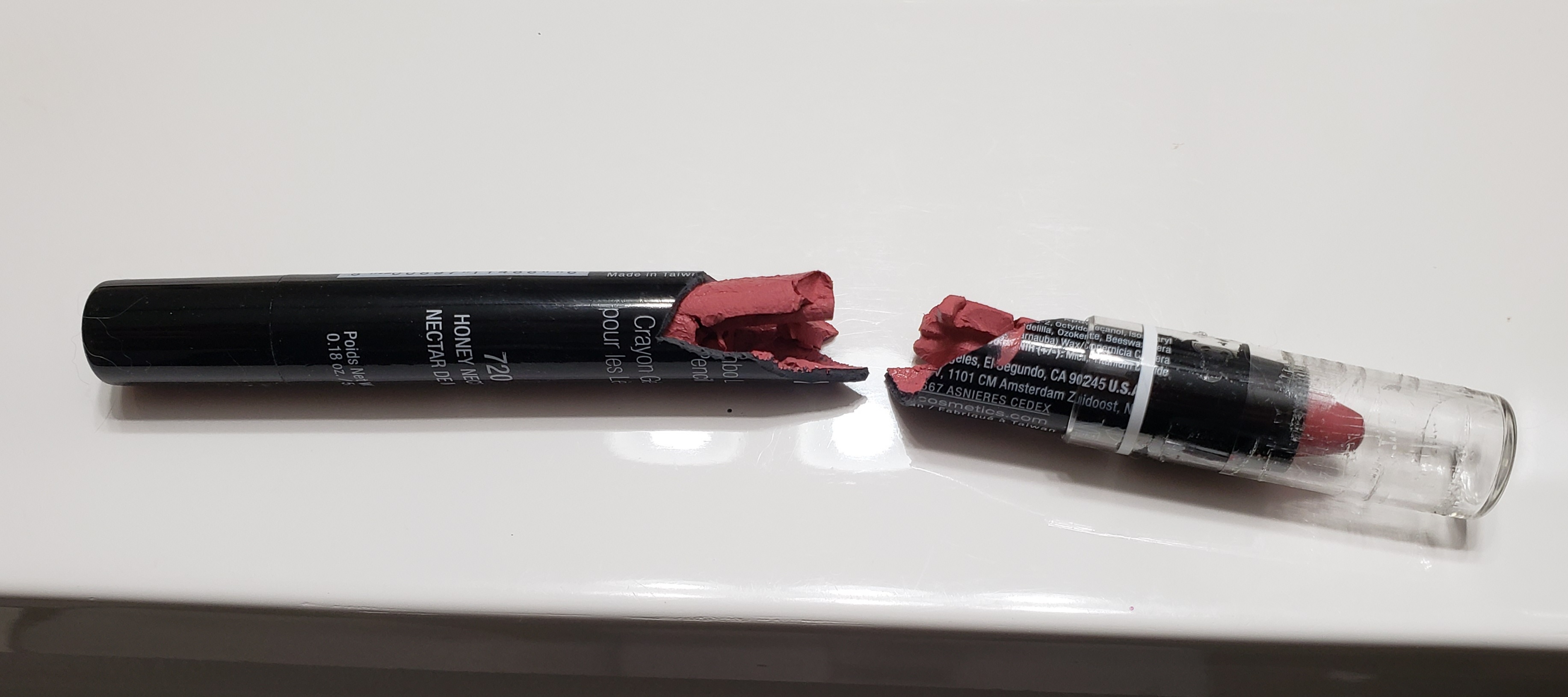 Amazon.com : NYX Cosmetics Jumbo Lip Pencil Plush Red : Lip Liners ...