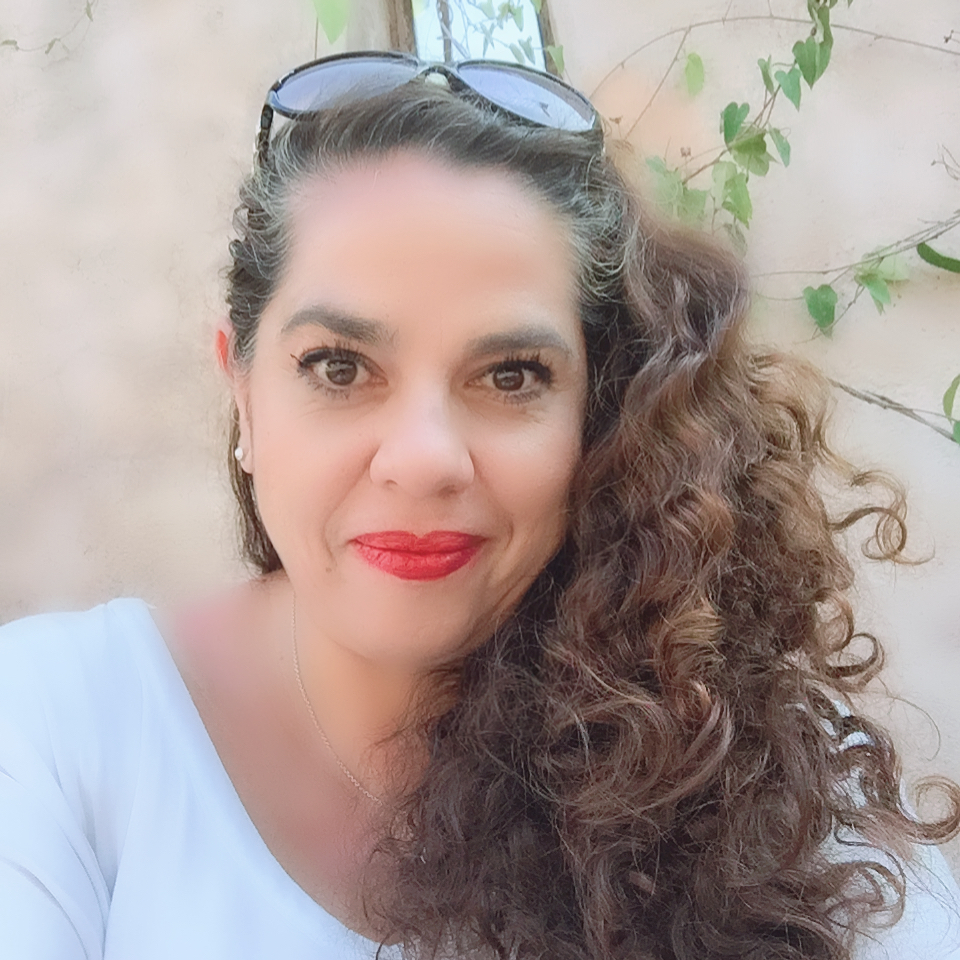 Amazon.com: Paula Guzmán: books, biography, latest update