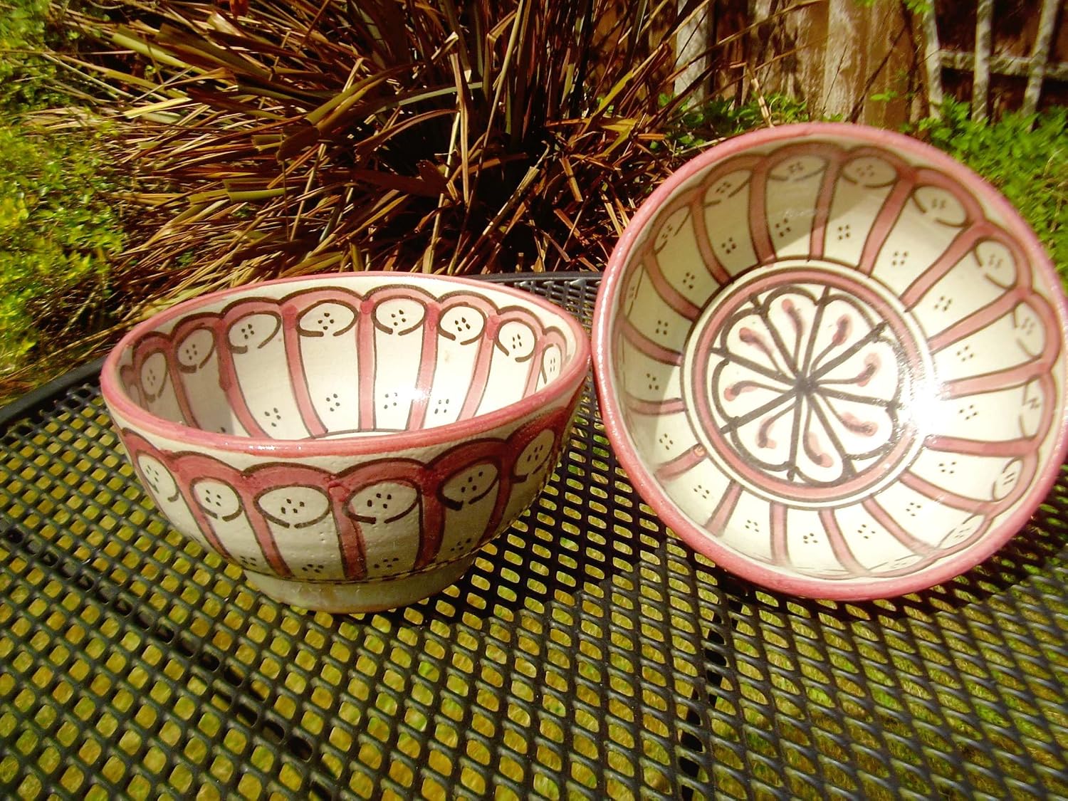 Amazon.com: Moroccan Red & White Glazed Bowl