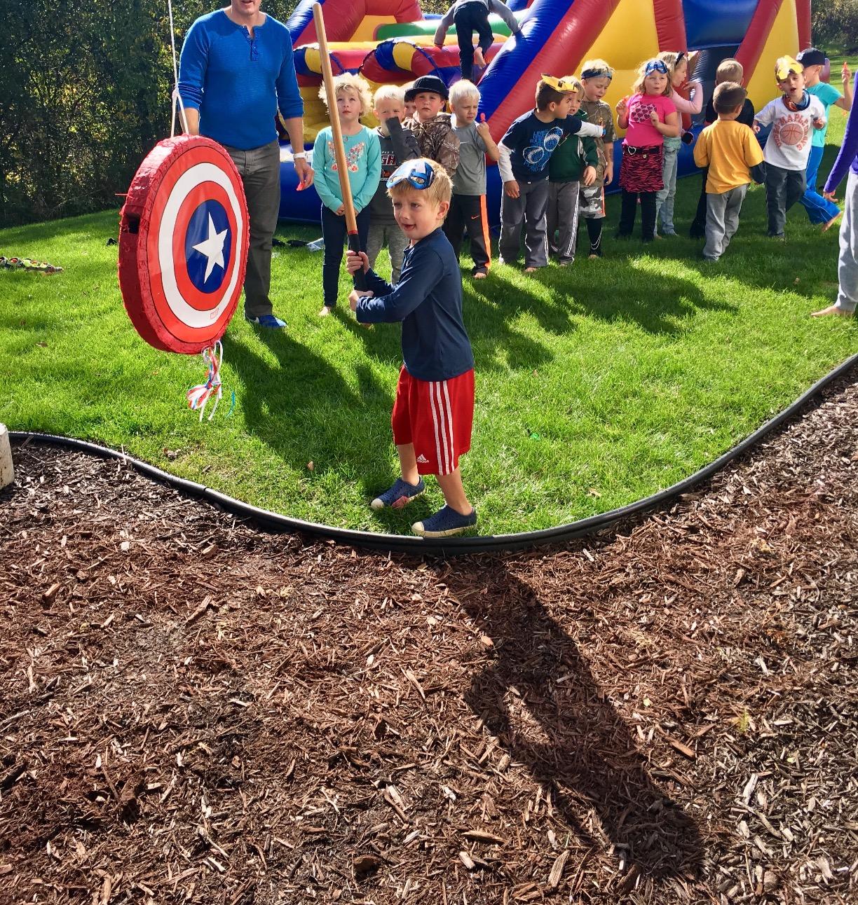 Amazon.com: Captain America Shield Pull String Pinata - 18" x 18", 1 Pc ...