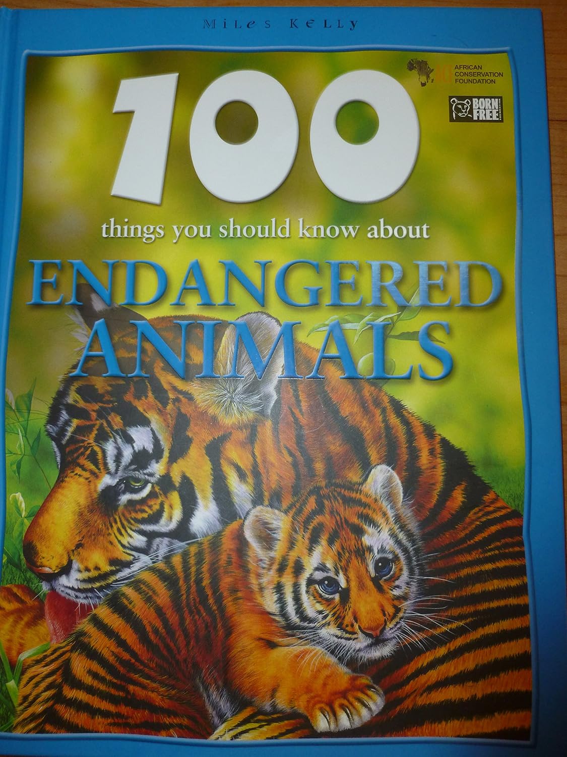 100 Things You Should Know About Endangered Animals Steve Parker 100-things-you-should-know-about-endangered-animals-steve-parker