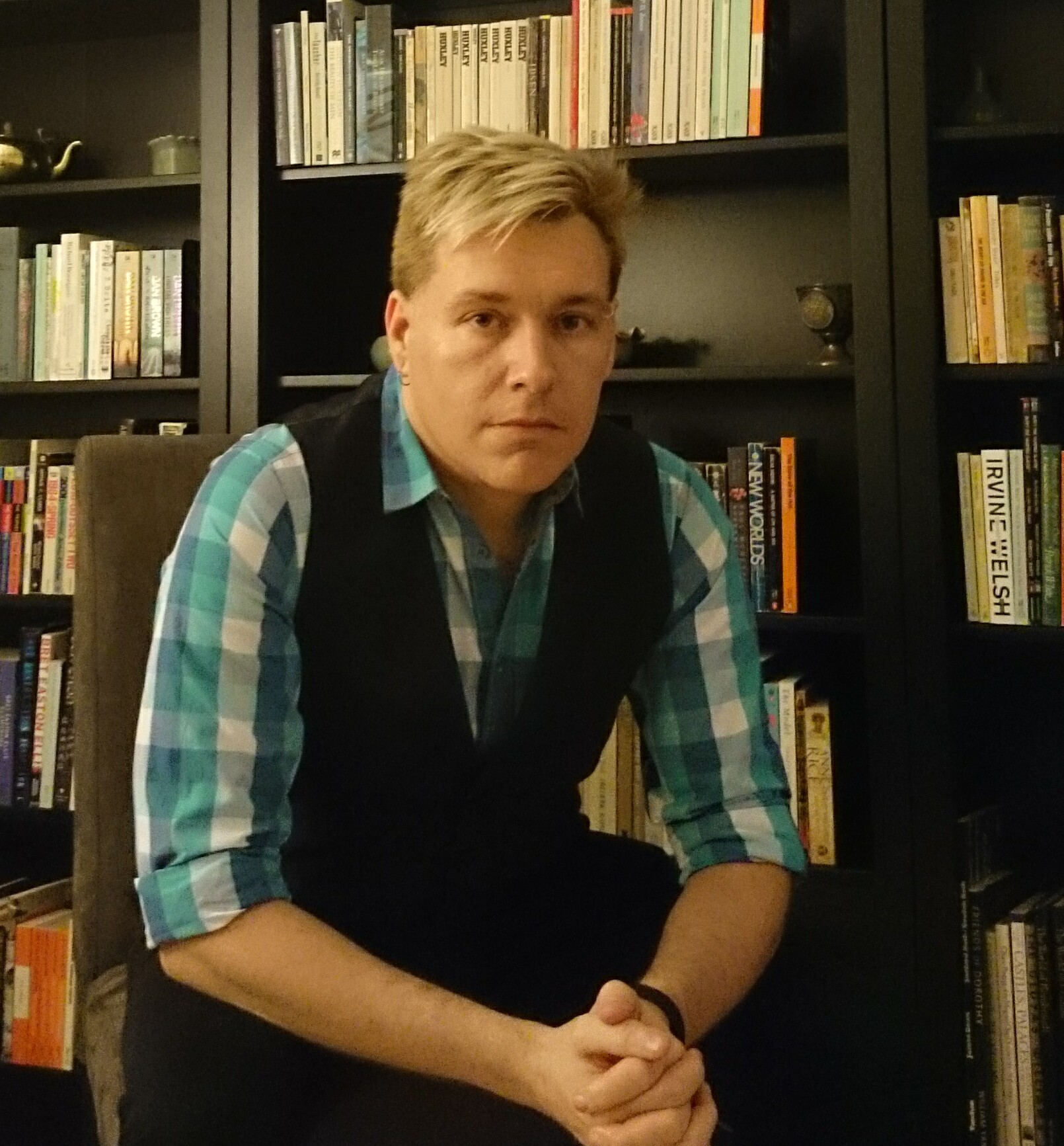 Amazon.com: Rob Cover: books, biography, latest update