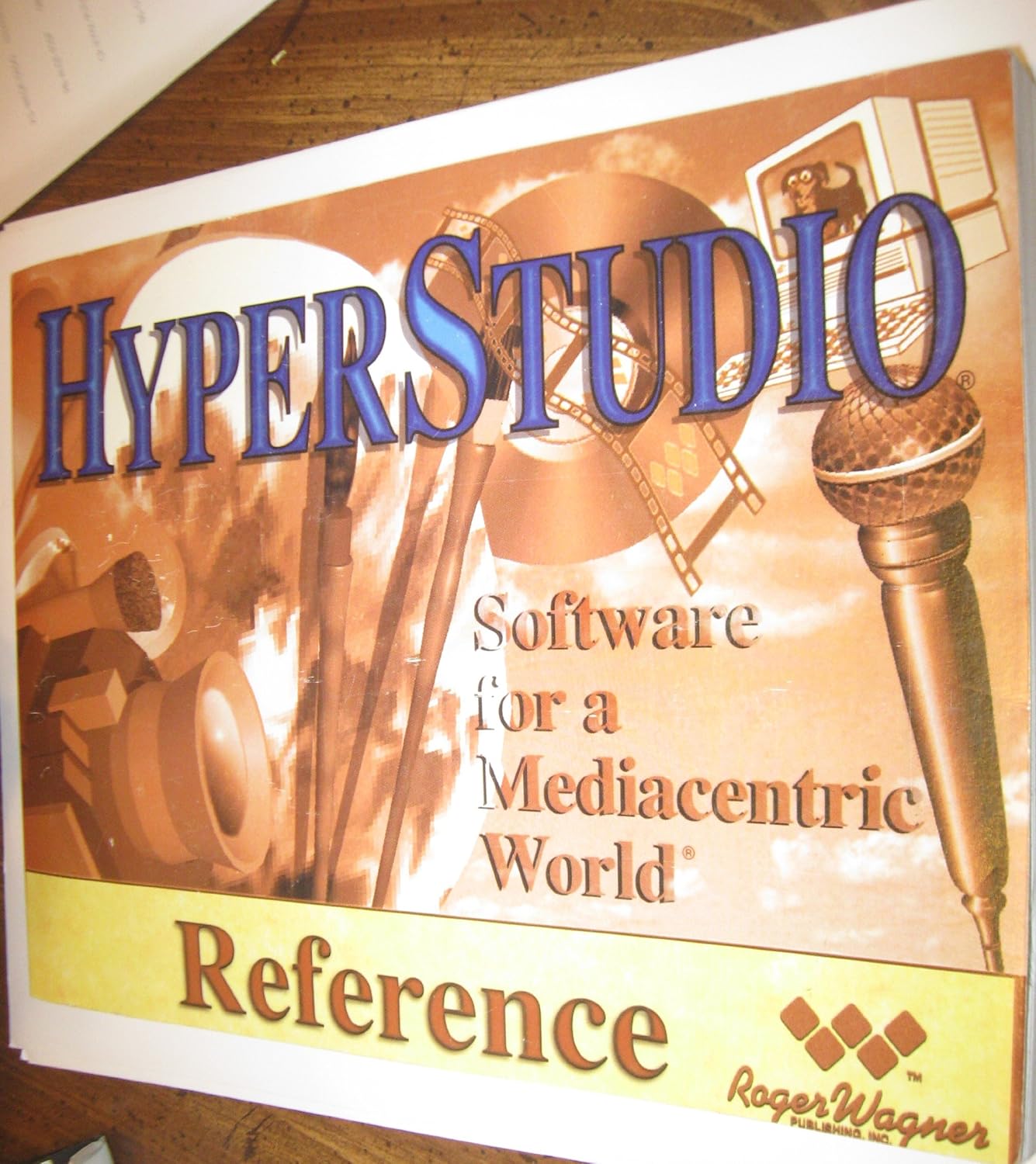 Hyper Studio Software for a Mediacentric World: Roger Wagner ...