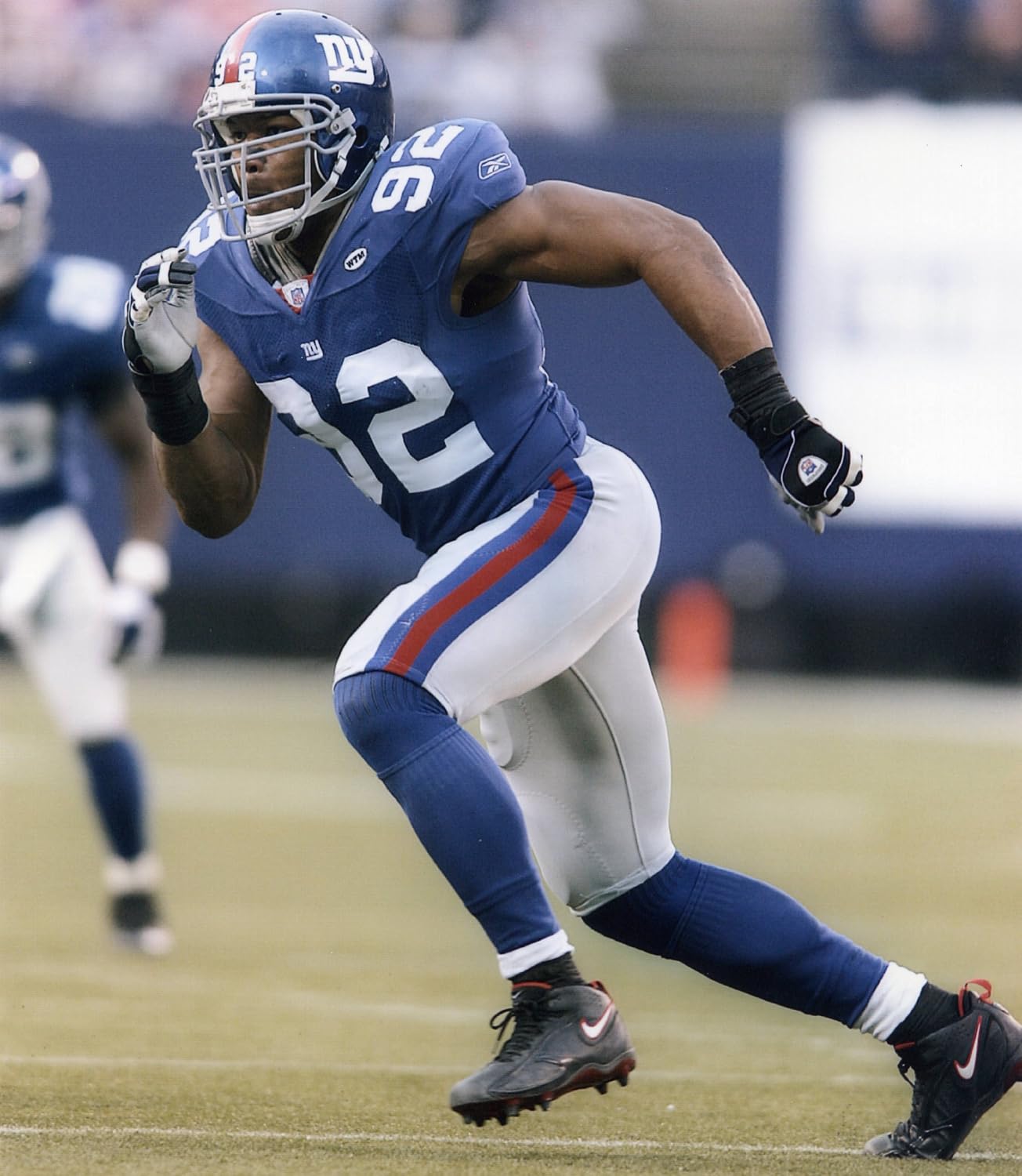 Amazon.com: MICHAEL STRAHAN NEW YORK GIANTS 8X10 SPORTS ACTION PHOTO (F ...