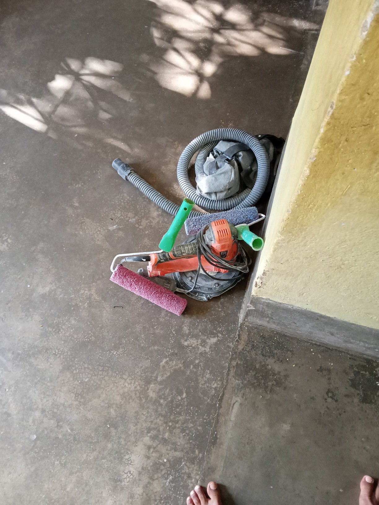 Shakti Technology DS-11 Dry Wall Sander with Vacuum and LED with Side ...