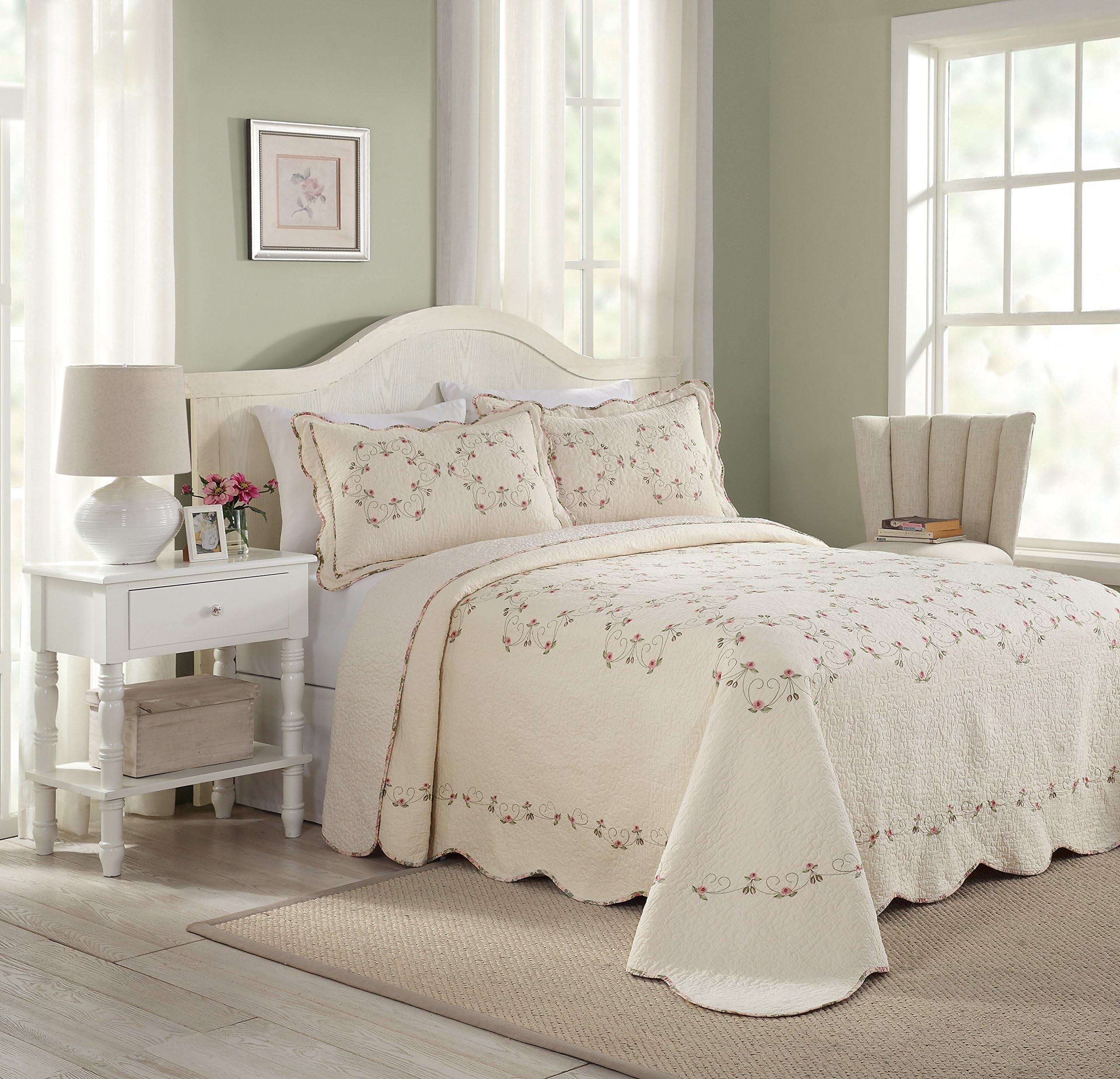 Amazon.com: MODERN HEIRLOOM Olivia Bedspread - Lightweight Breathable ...