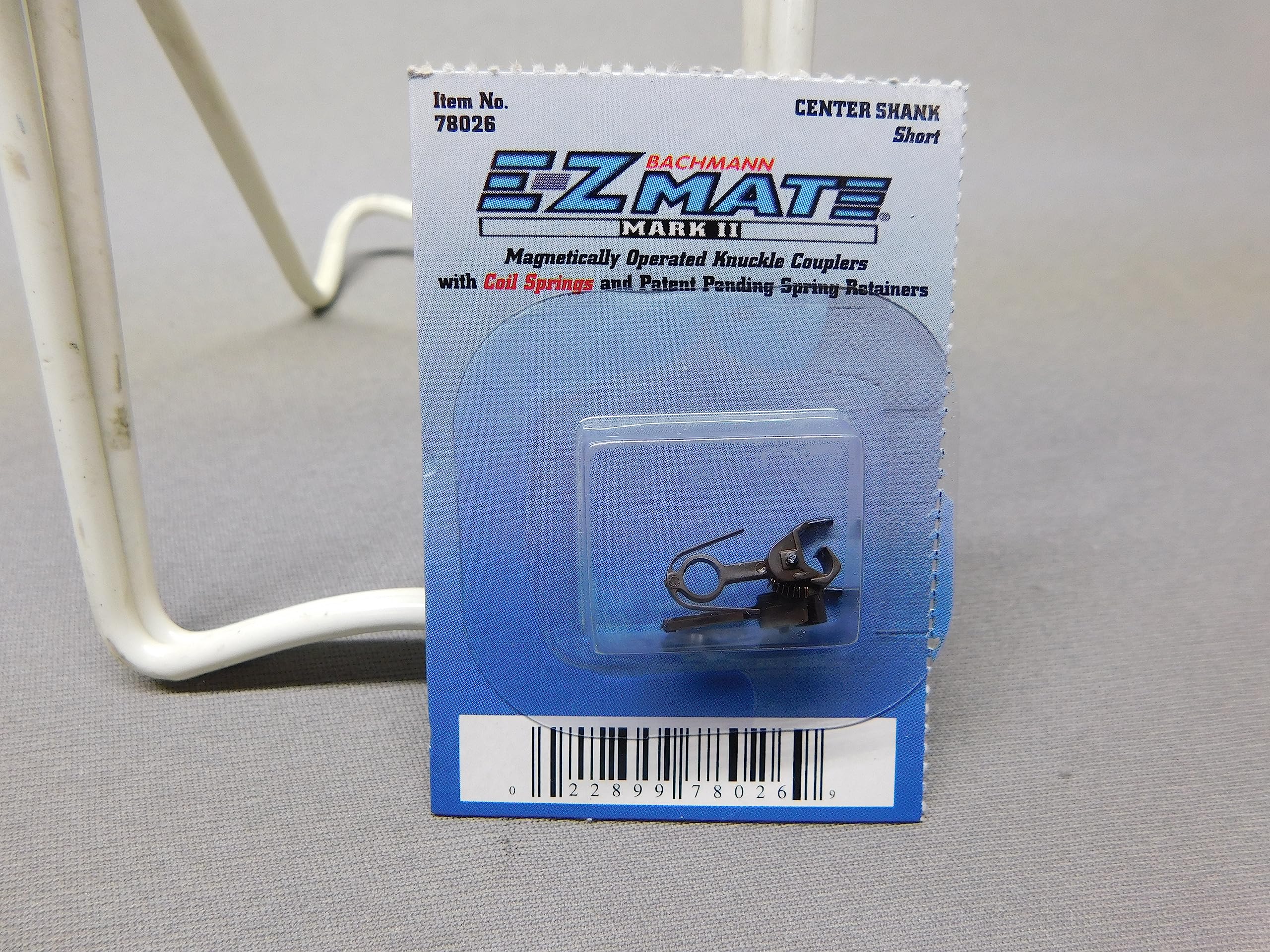 Amazon.com: Bachmann HO Scale Magnetic Knuckle Coupler Center Shank ...