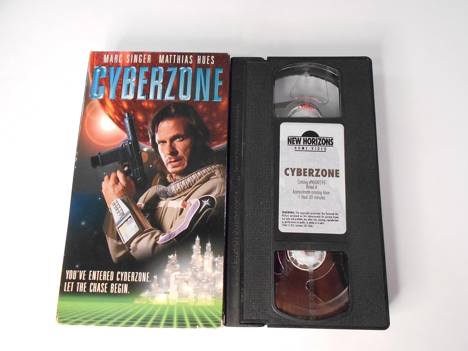 Amazon.com: Cyberzone [VHS] : Bartlett, Cal, Bragg, Bob, Bragg, Ray ...