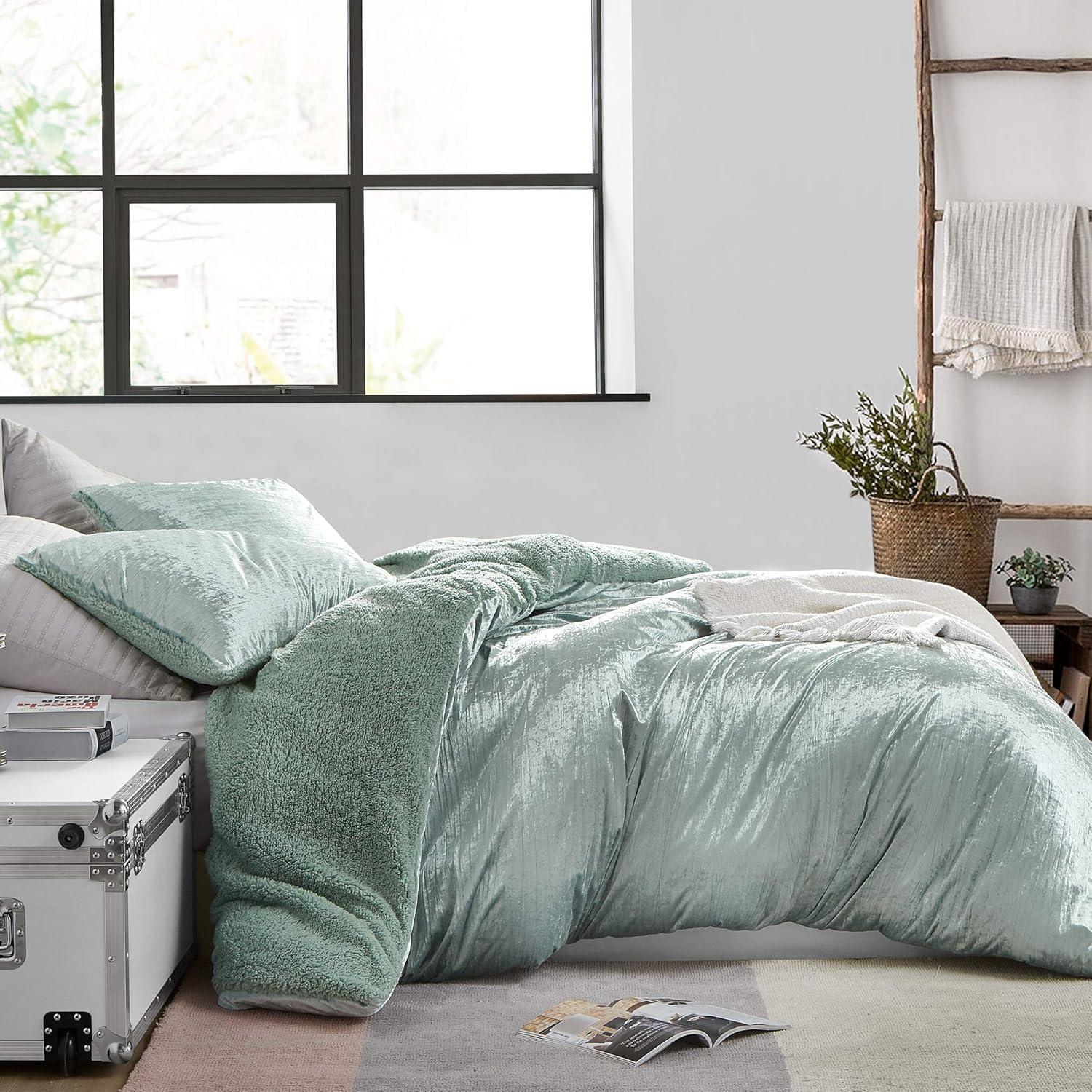 Amazon.com: Velvet Crush - Coma Inducer Twin XL Duvet Cover Set ...