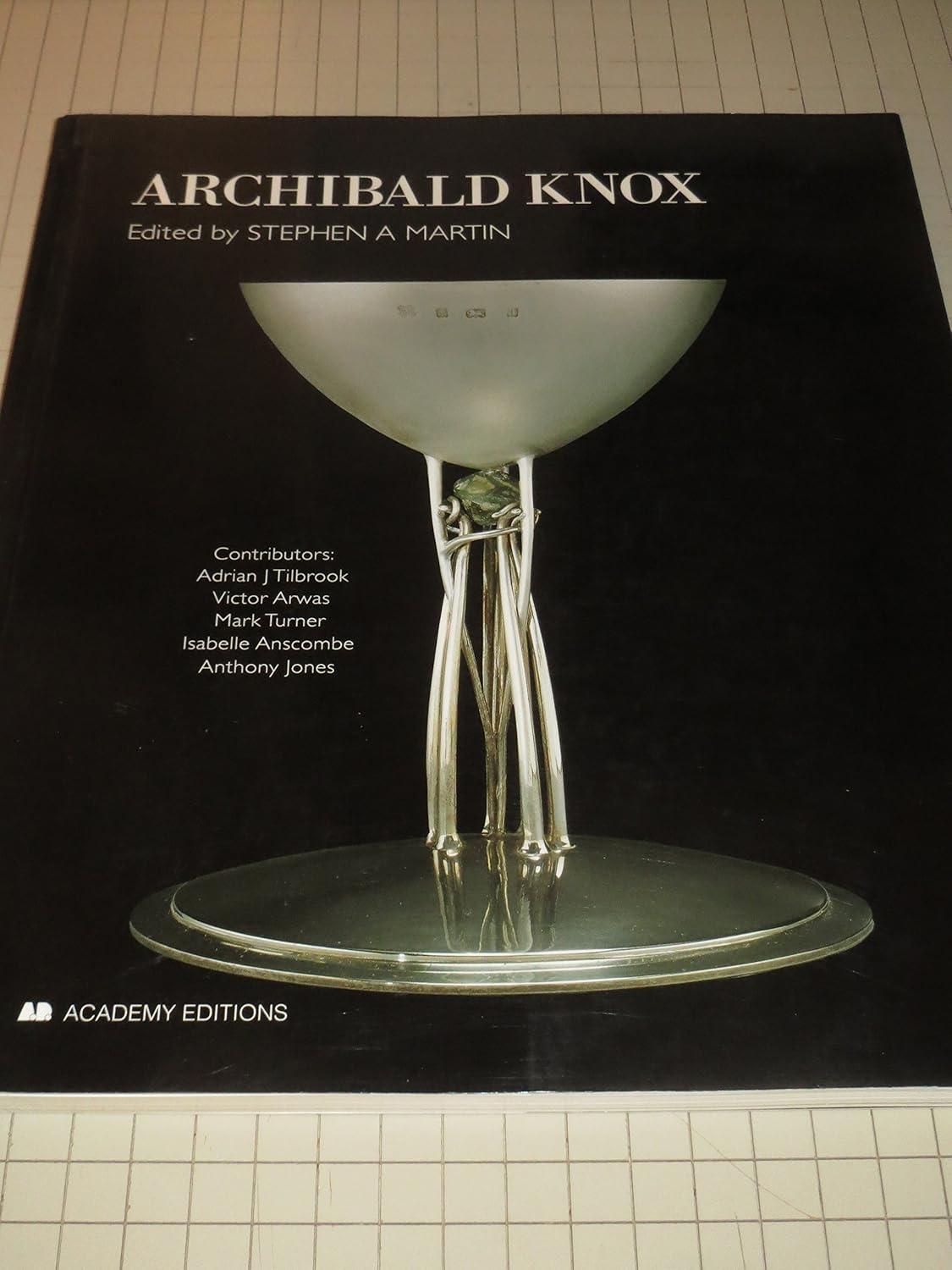 Amazon.com: Archibald Knox (Art and Design Monographs): 9781854903471 ...
