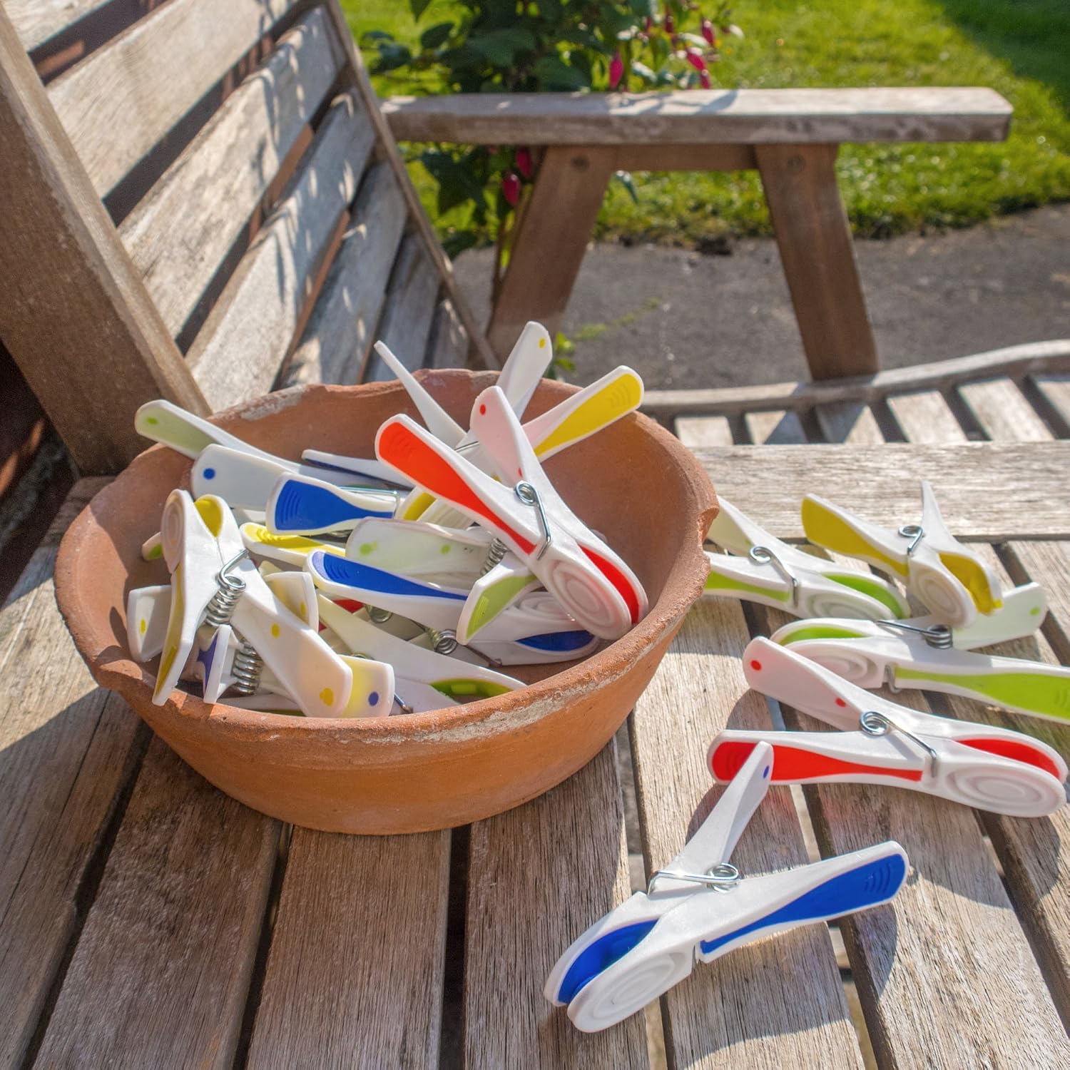 HANGERWORLD 48 Strong 8cm Plastic Clothes Washing Line Pegs Rubber Soft ...
