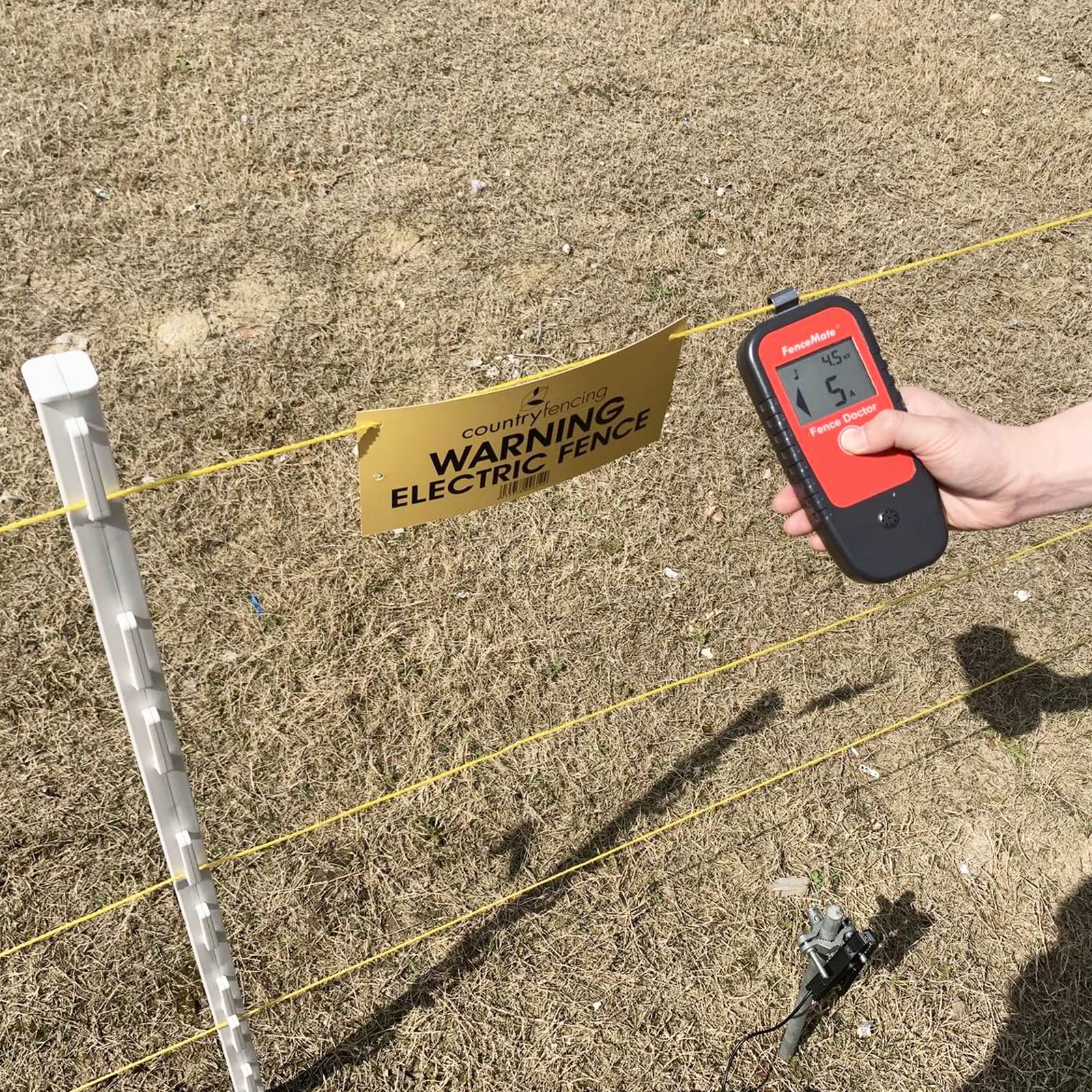 Snapklik.com : FenceMate Digital Fence Tester - Up To 19.9 kV