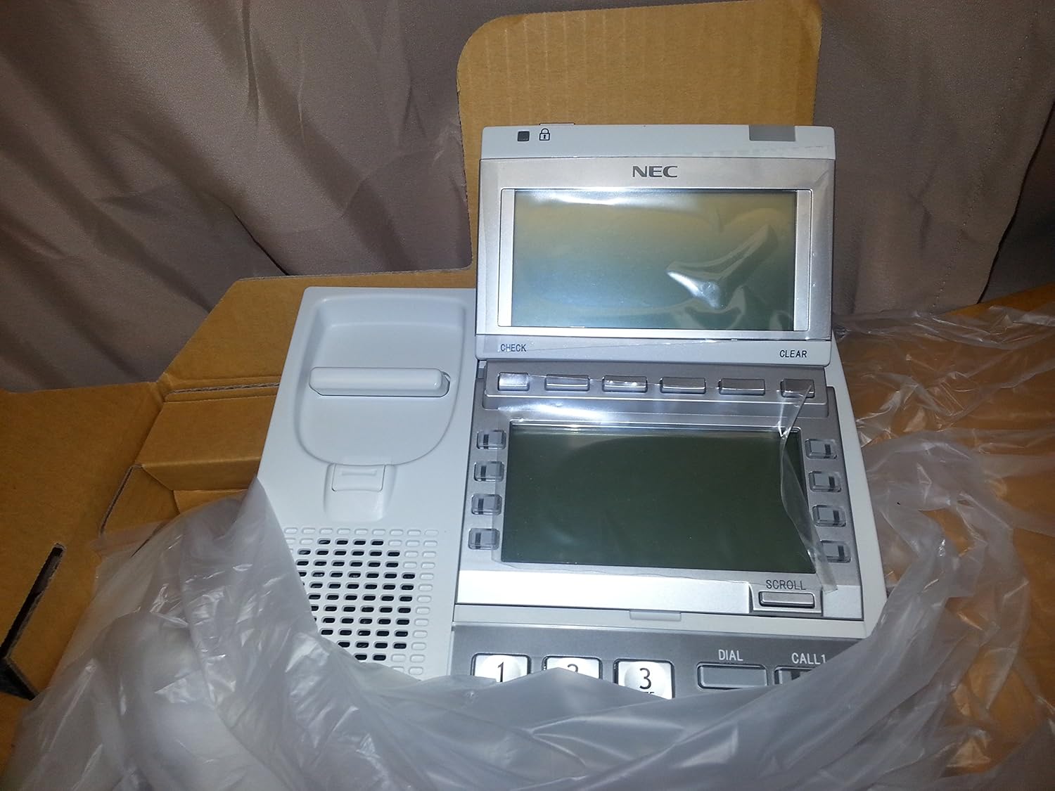 Amazon.com : NEC UX5000 IP-32e IP DESI-Less Terminal / Phone White Part ...