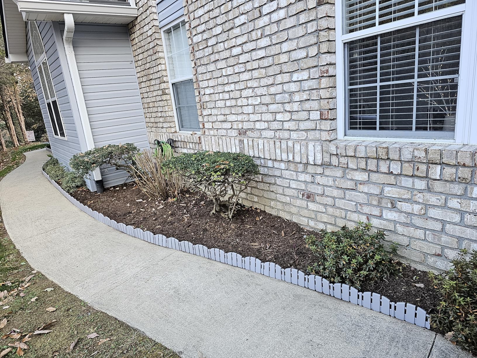 $16/mo - Finance EasyFlex No-Dig Landscape Edging with Anchoring Spikes ...
