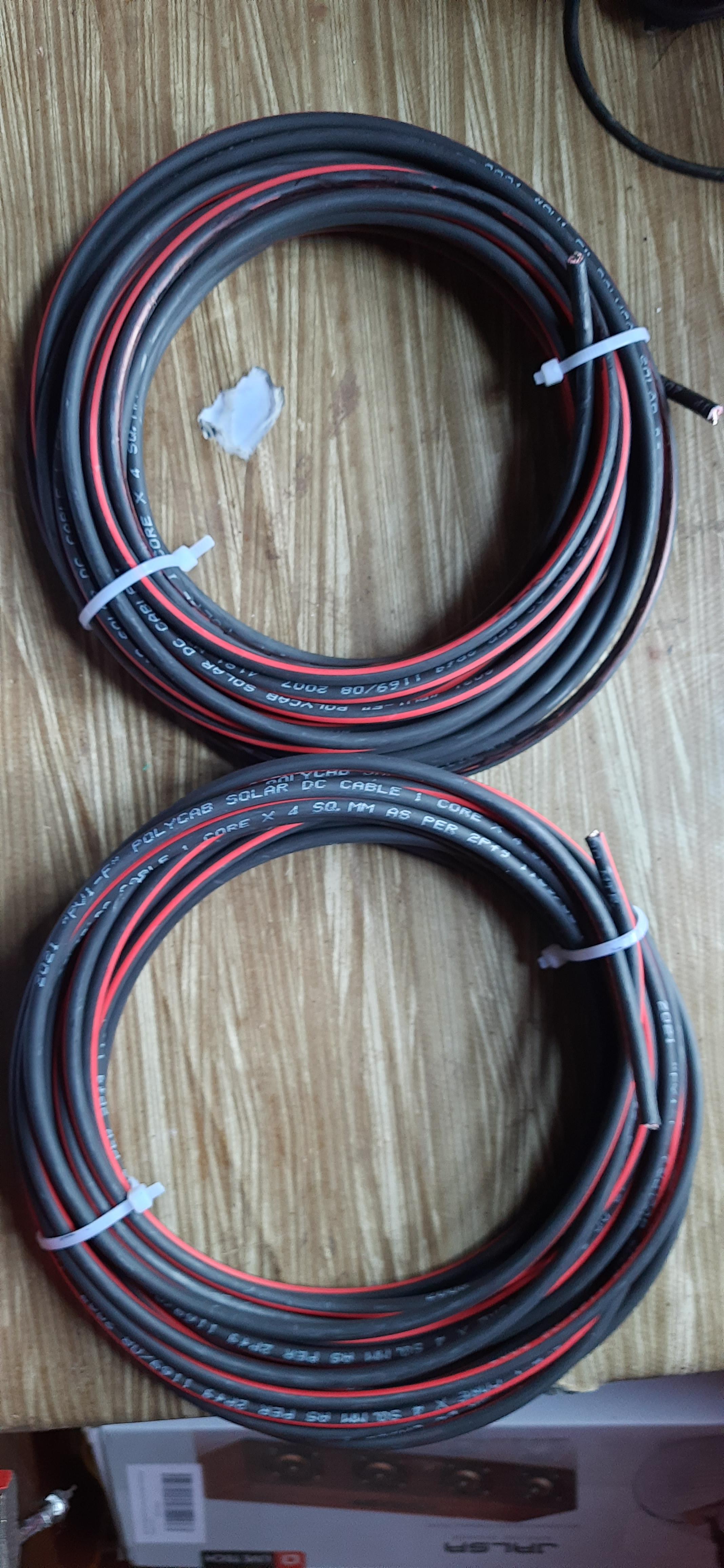 HPL Polycab Solar DC Cable XLPO TUV Protected 4 sq.mm (Red 10 m and ...