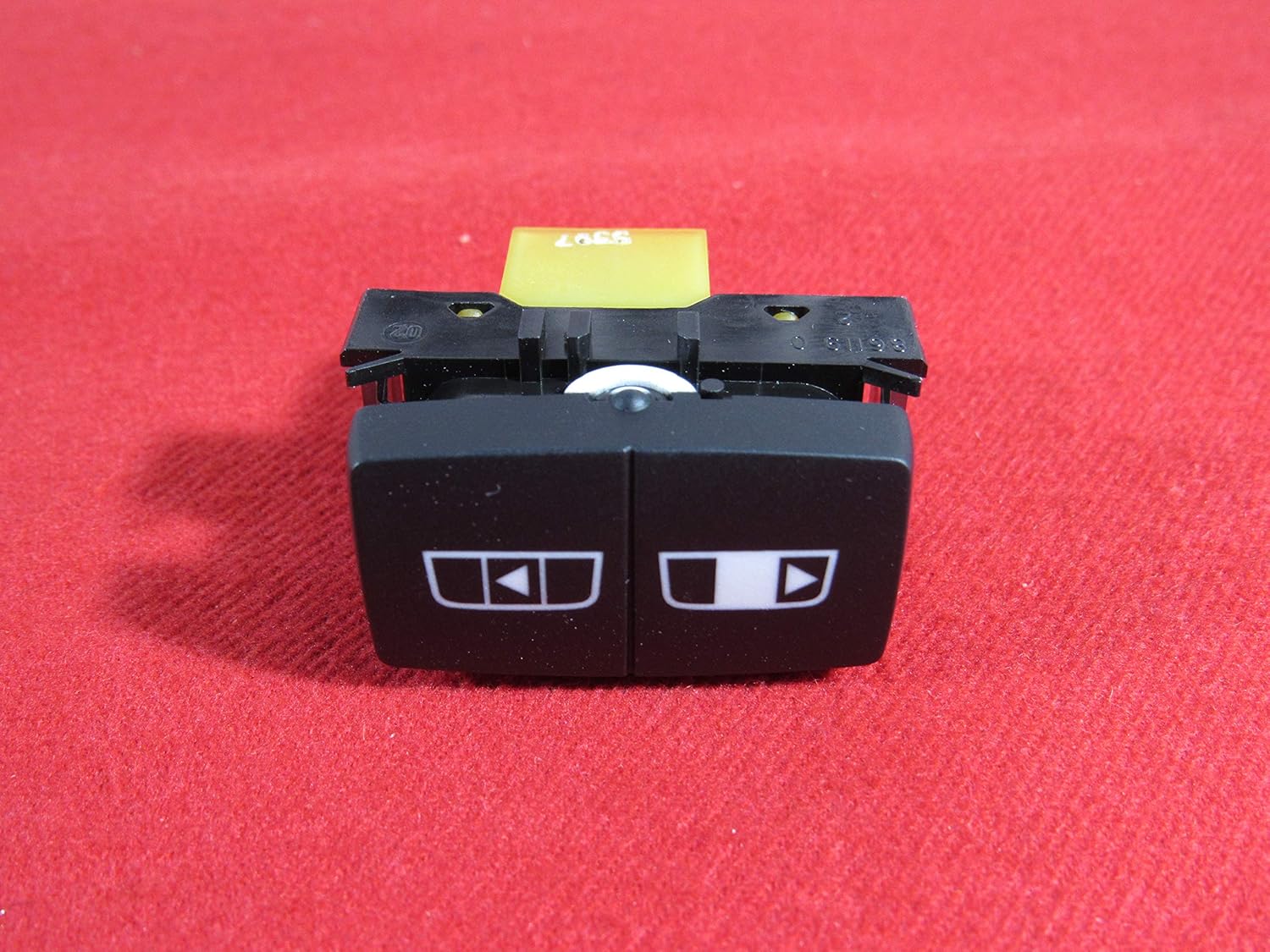 DODGE RAM Rear Power Window Slider Switch NEW OEM MOPAR : Amazon.com.br ...