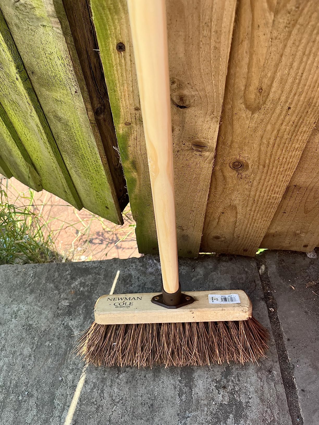 Newman and Cole Wooden Broom Handle Stick Wood Broomstick/Wooden Pole ...