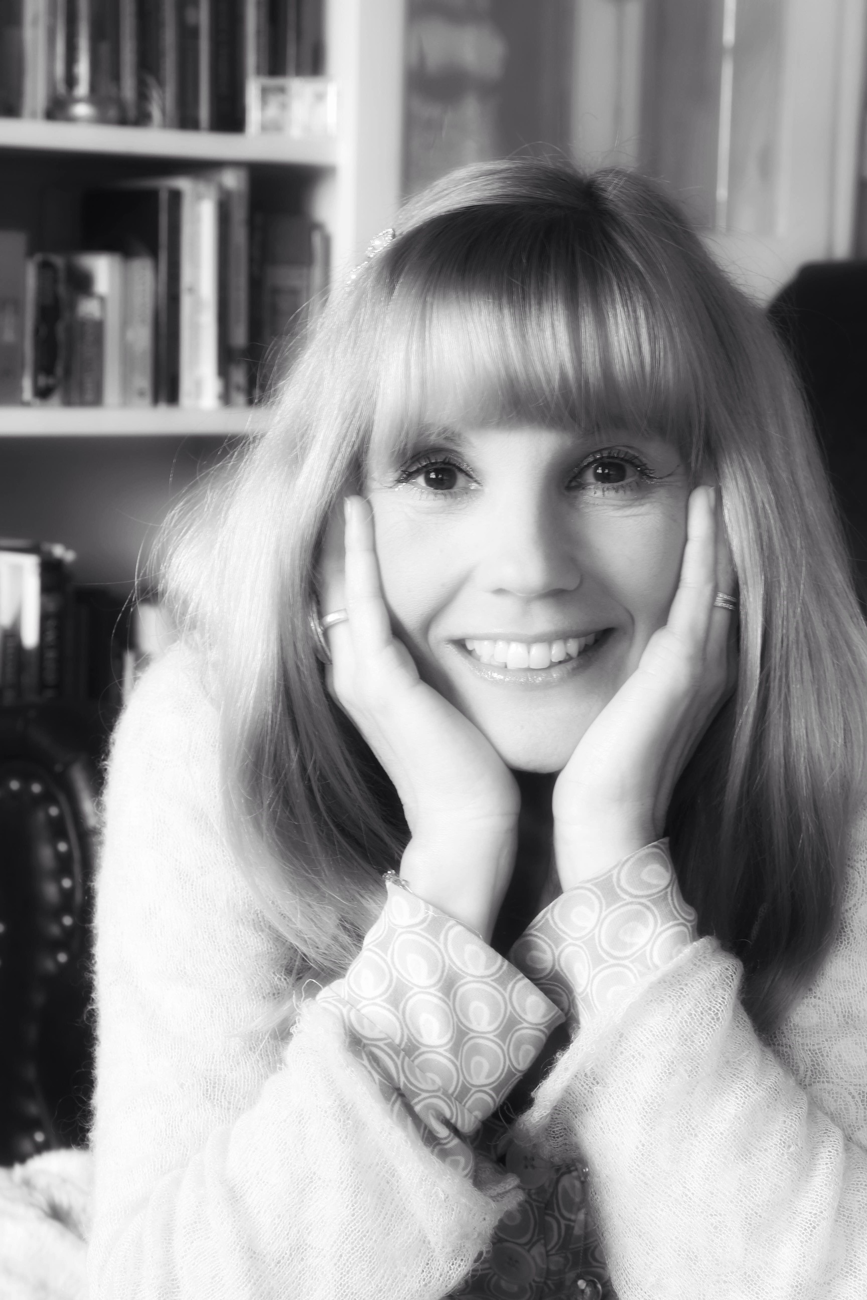 Sandra Hooper's Instagram, Twitter & Facebook on IDCrawl