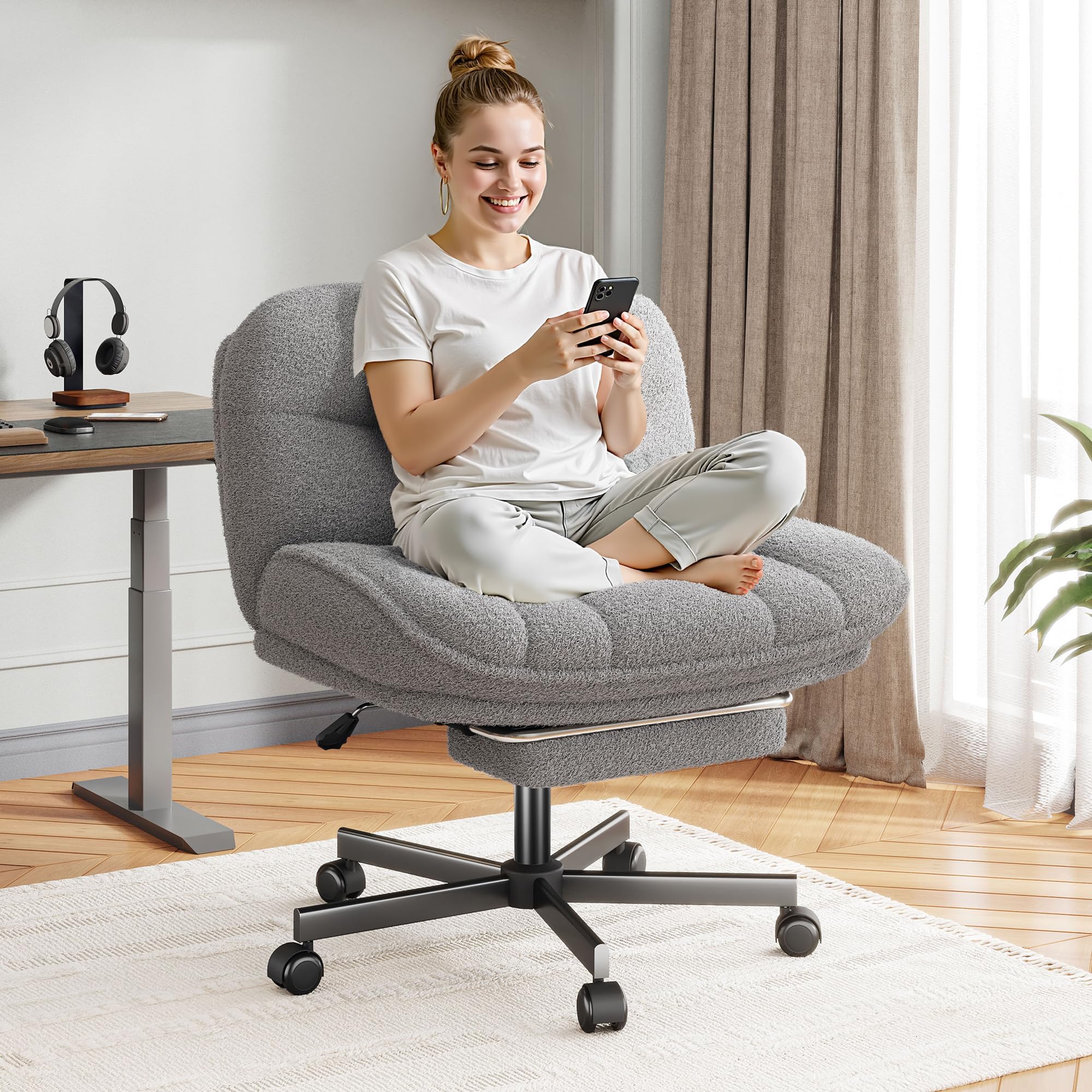 Amazon.com: DurayLoly Faux Fur Cross Legged Office Chair with Foot Rest ...