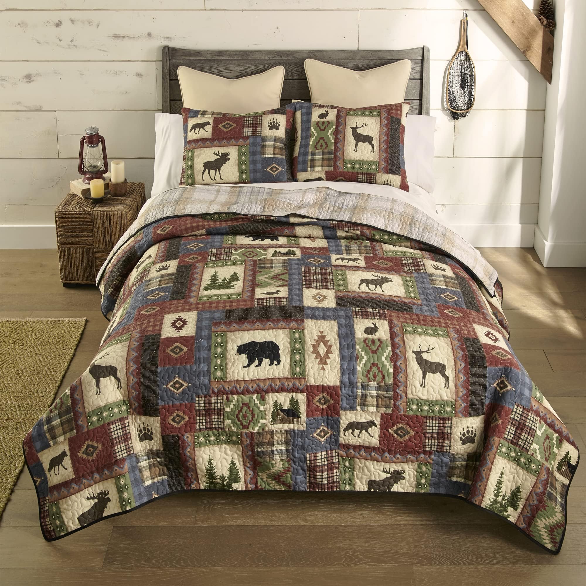 Amazon.com: Donna Sharp King Bedding Set - 3 Piece - Wilderness Pine ...