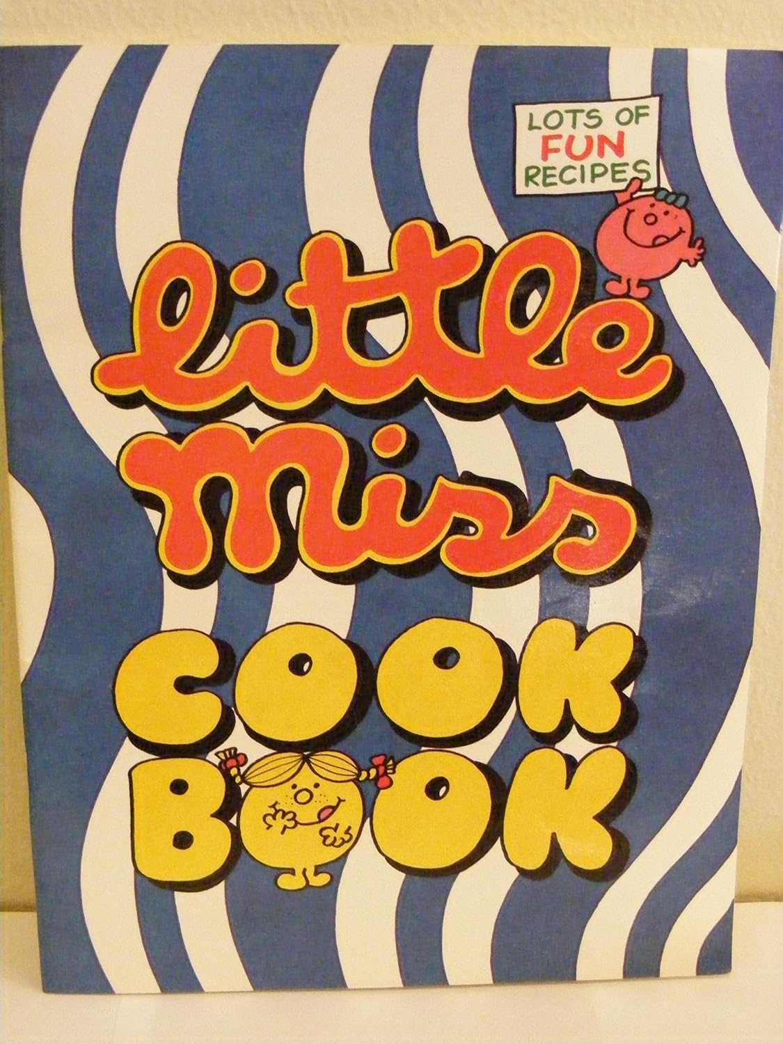 Little Miss Cookbook: Hargreaves, Roger, Illustrated: 9780859852272 ...