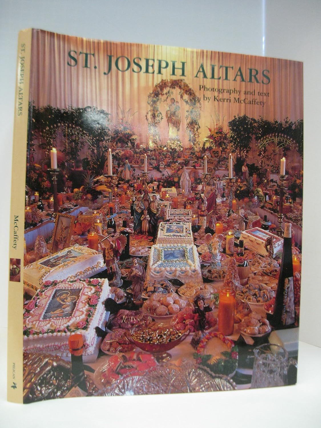 St. Joseph Altars: Beth D'Aquinn, Kerri: 9781589801400: Amazon.com: Books