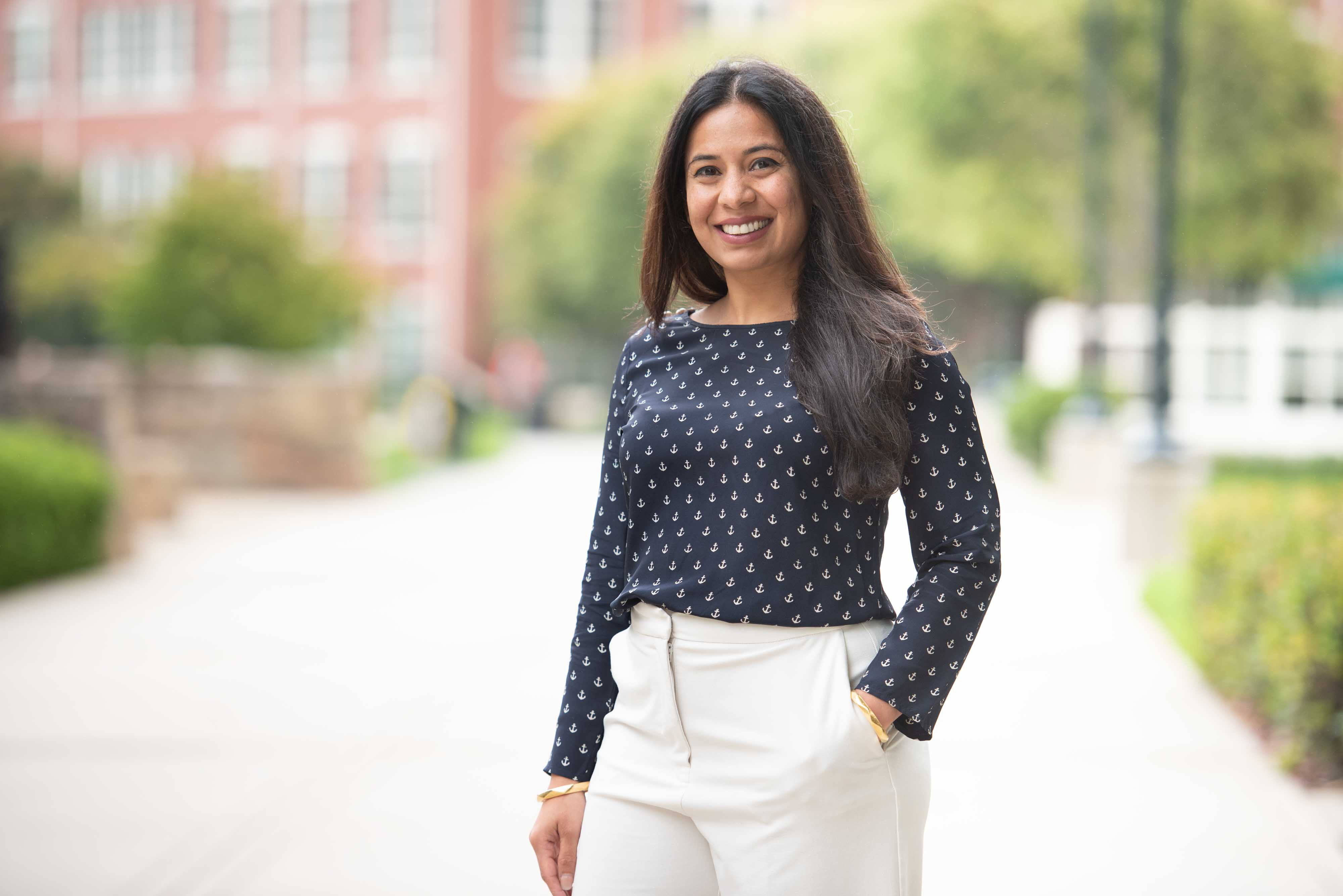 Amazon.com: Aishah Iqbal: books, biography, latest update