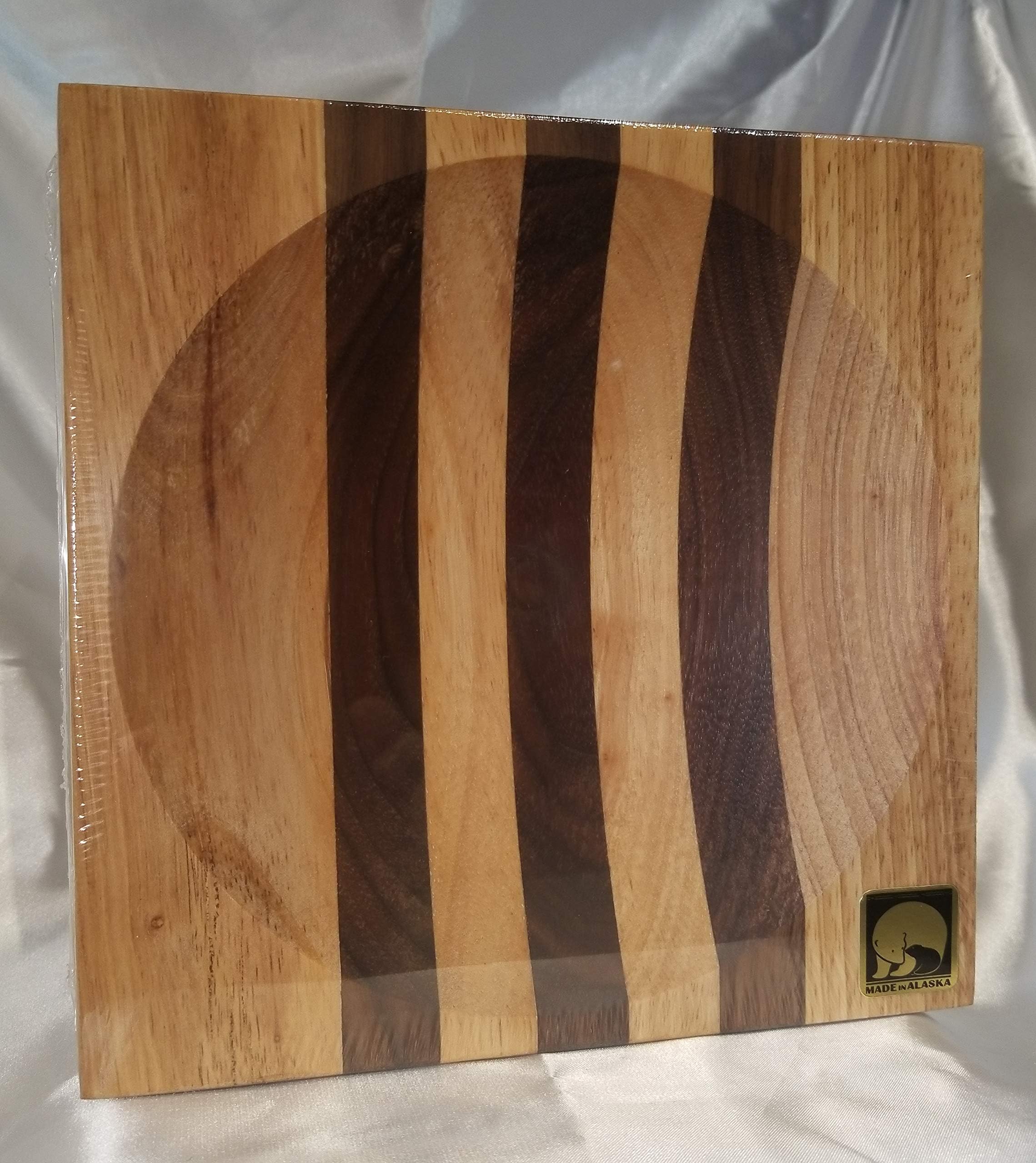Amazon.com: Checkered Chef Mezzaluna Cutting Board - Small Round Wooden ...