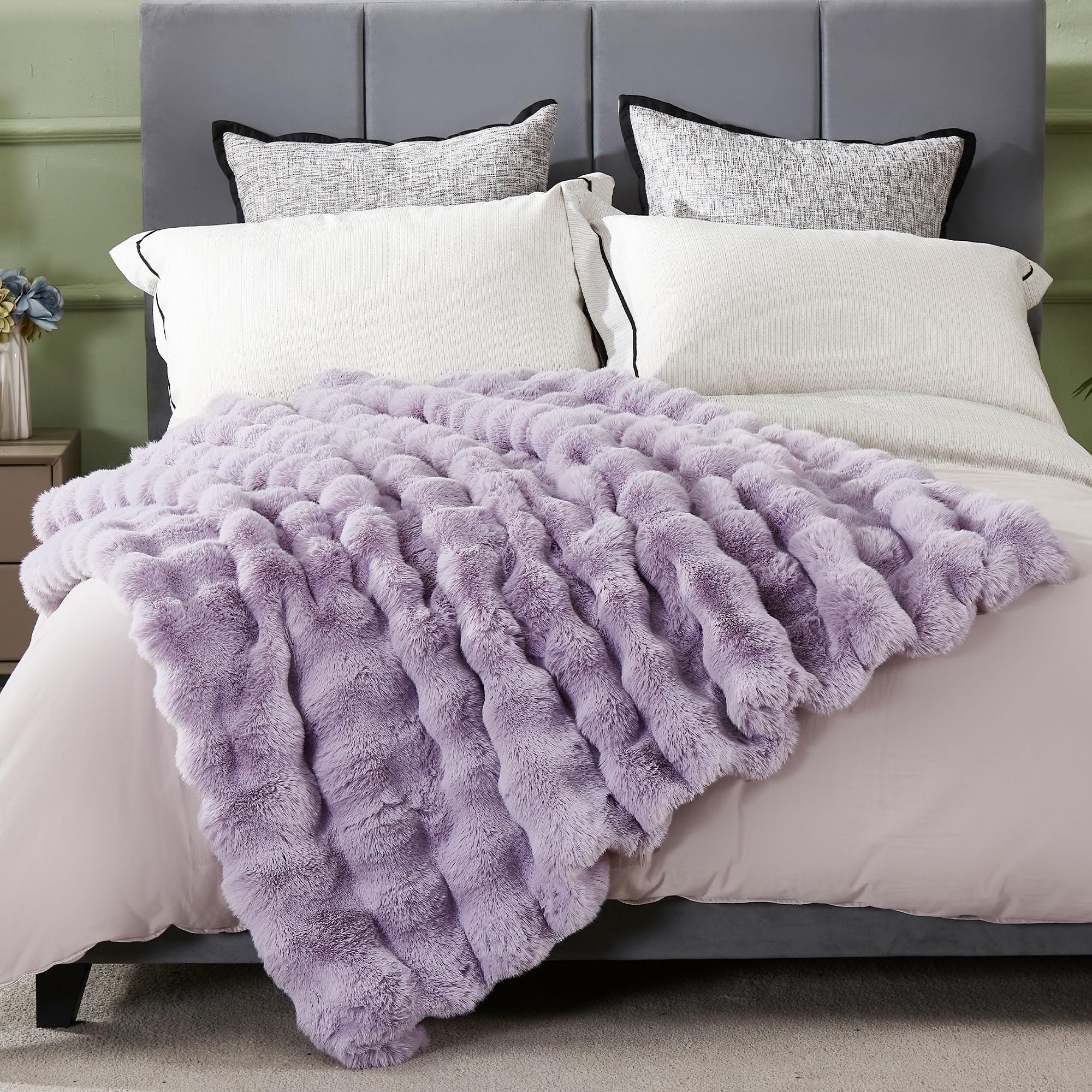 Amazon.com: DREAMNINE Large Soft Thick Fuzzy Bubble Faux Rabbit Fur ...
