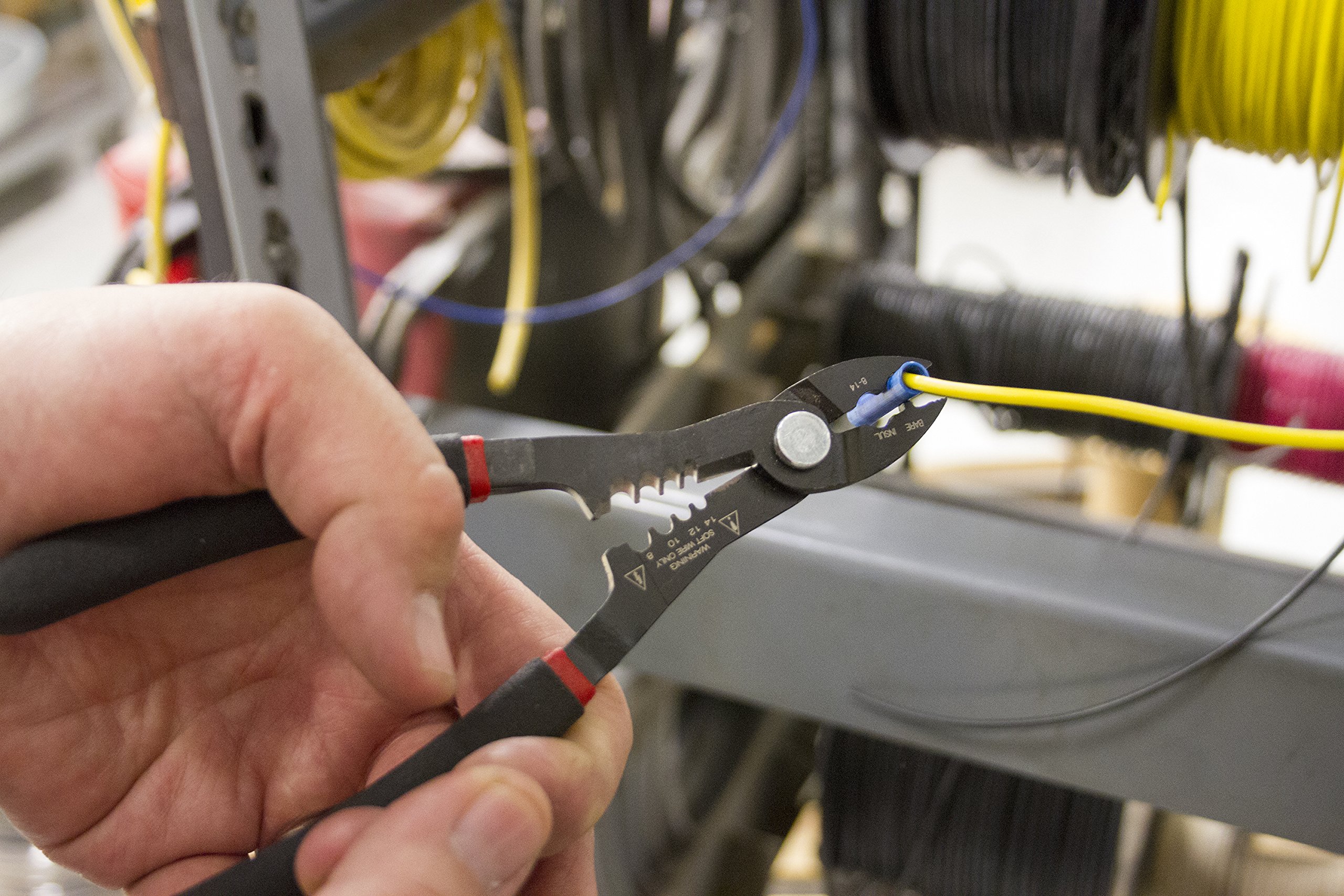 Self-adjusting Wire Tool Lisle 68220 Self-Adjusting Wire Stripper ...