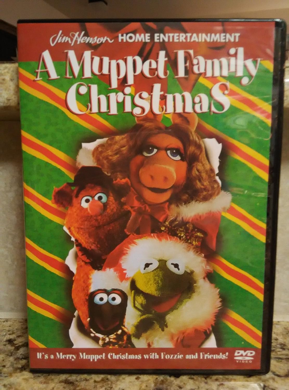 Amazon.com: A Muppet Family Christmas : Muppet Family Christmas: Movies ...
