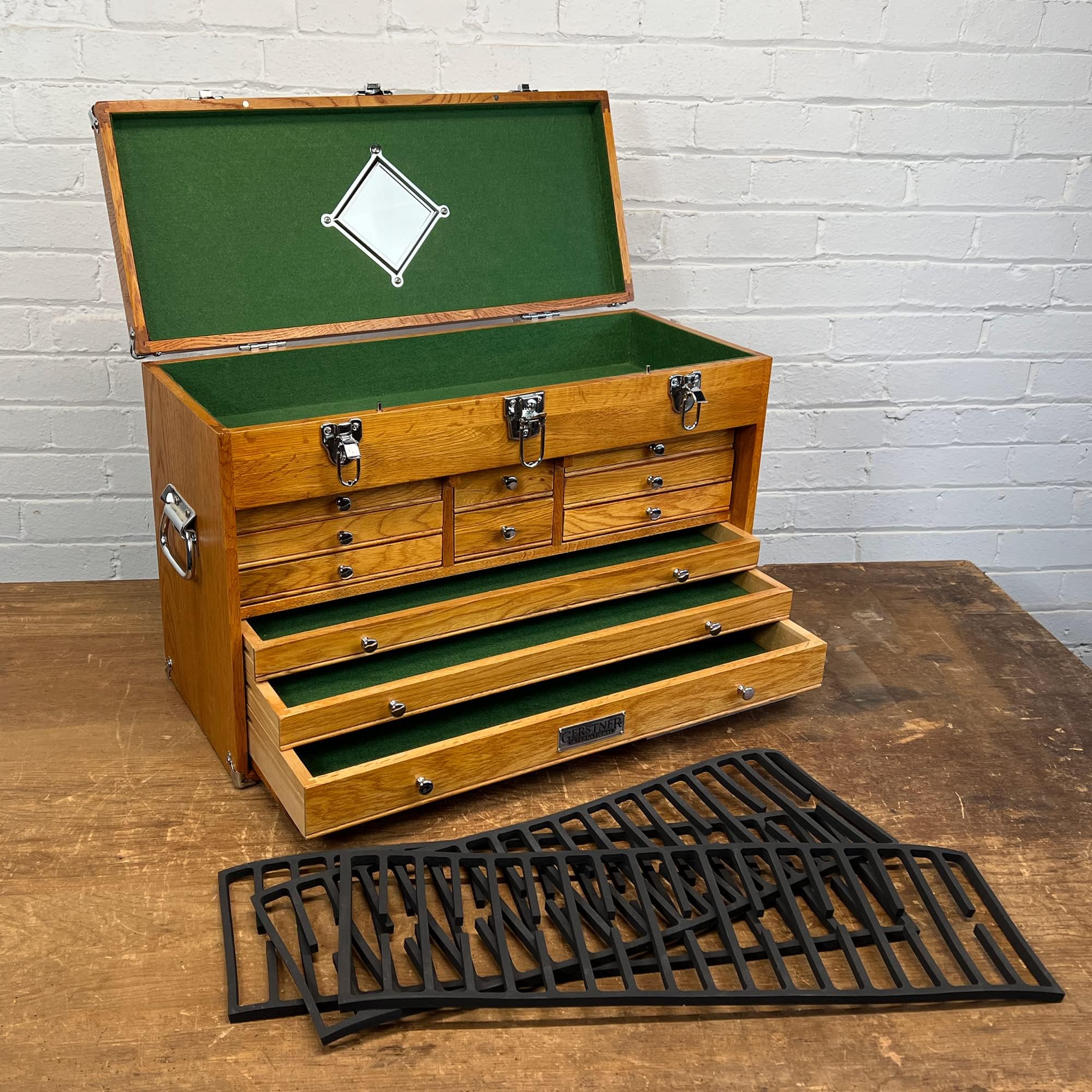 Amazon.com: Gerstner International GI-T24 Red Oak 11-Drawer Top Chest ...