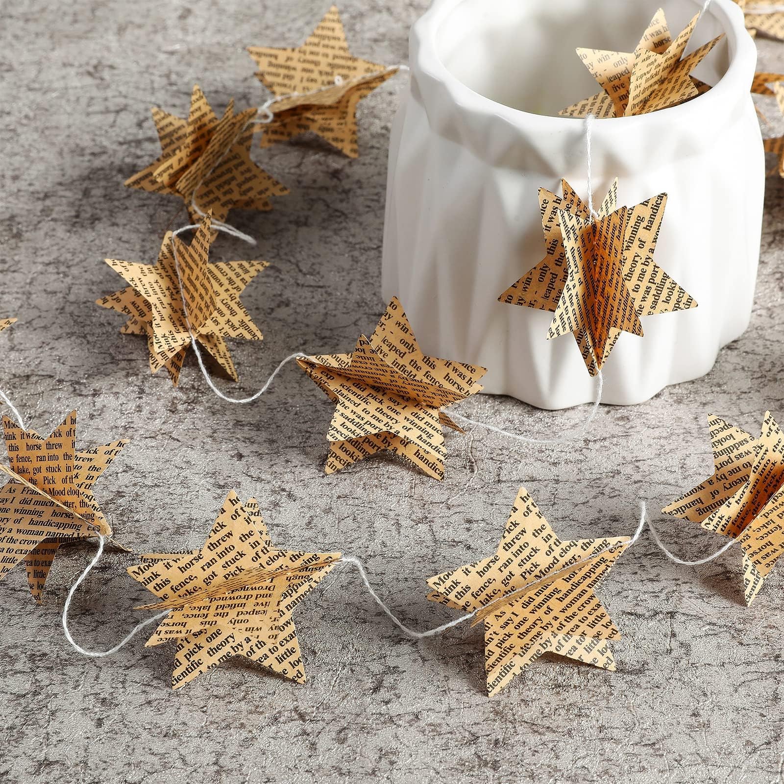 Amazon.com: Meri Meri Gold Knitted Star Garland (Pack of 1) : Toys & Games