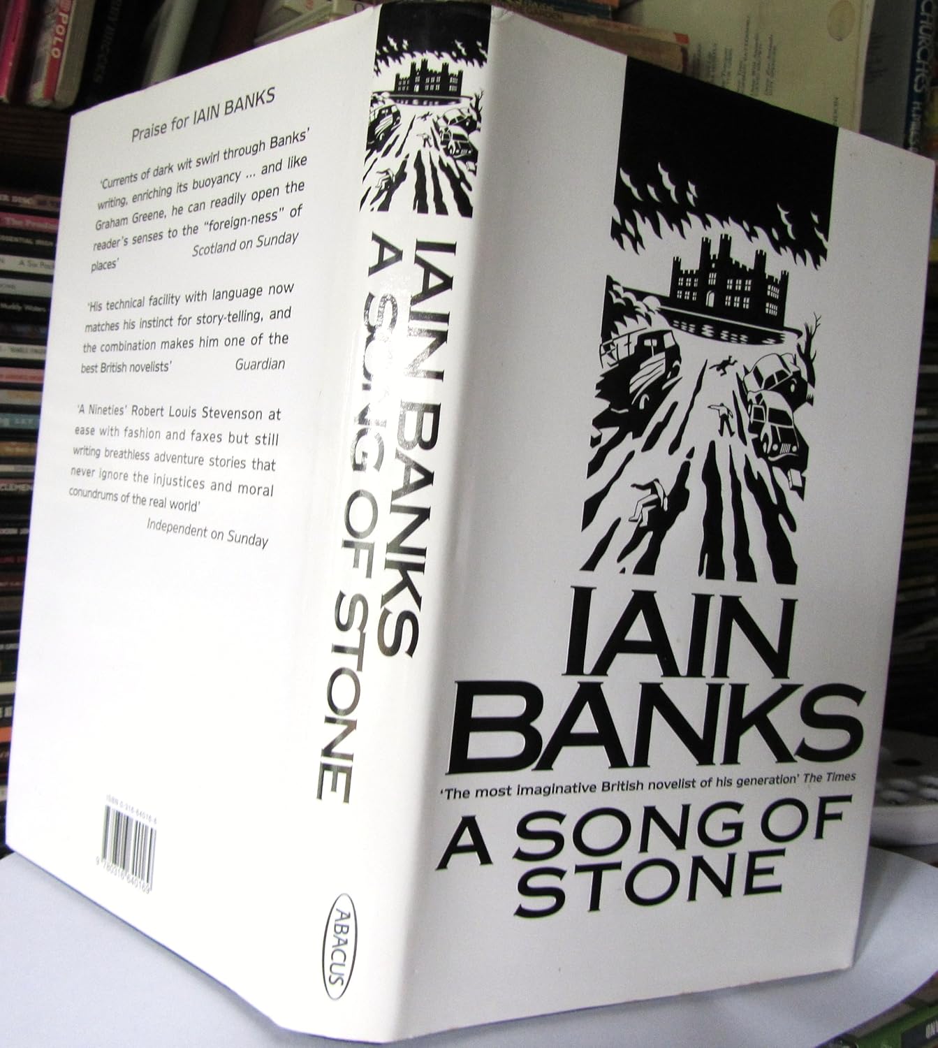 A Song of Stone: BANKS, Iain: 9780316640169: Amazon.com: Books