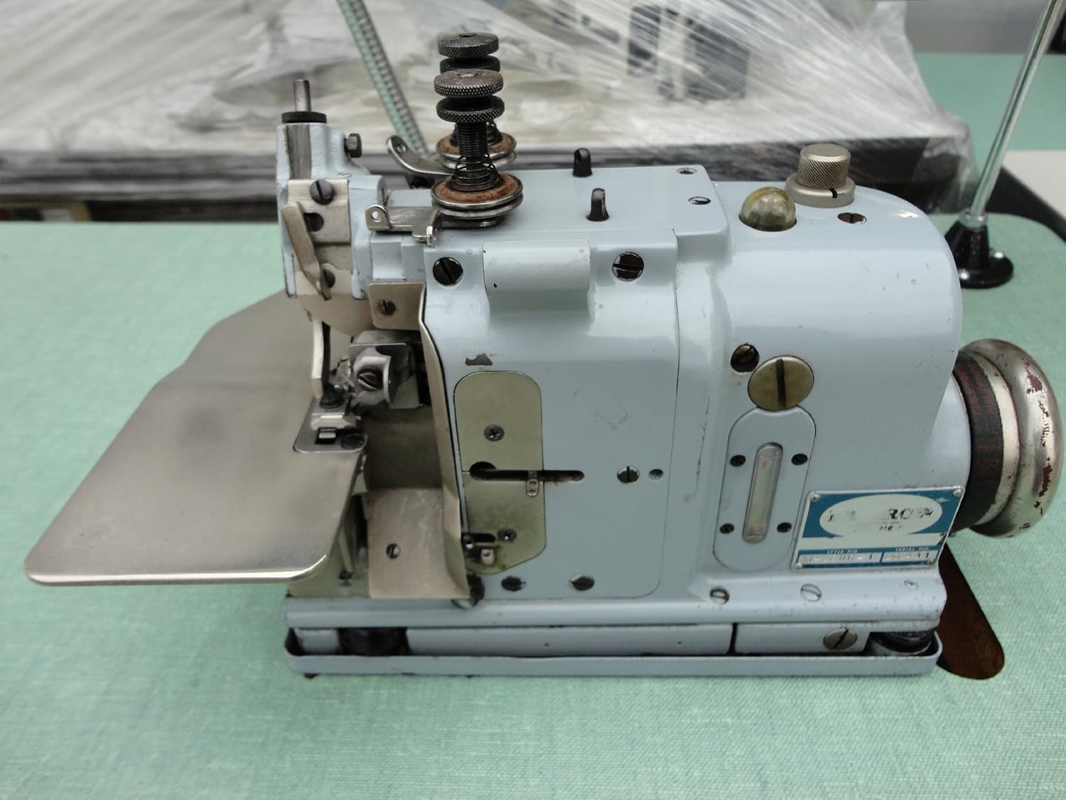 Amazon.com: Model M-2DNR-1 Merrow Sewing Machine