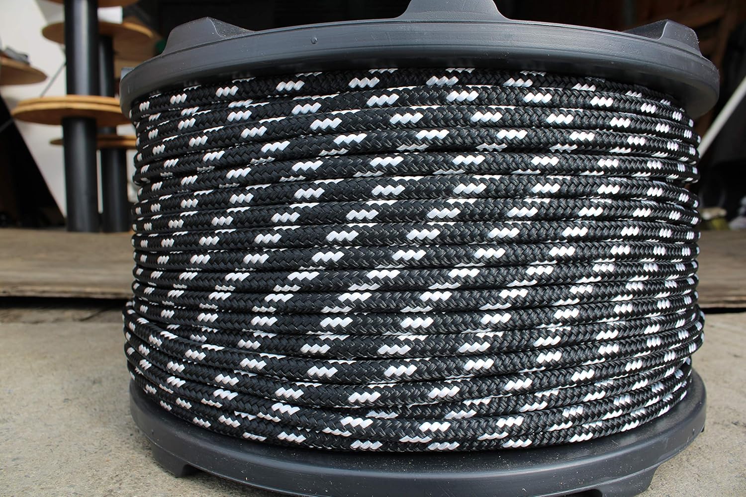 Amazon.com: Novabraid XLE Double Braid Dacron Sheet Halyard Line 5/16 ...