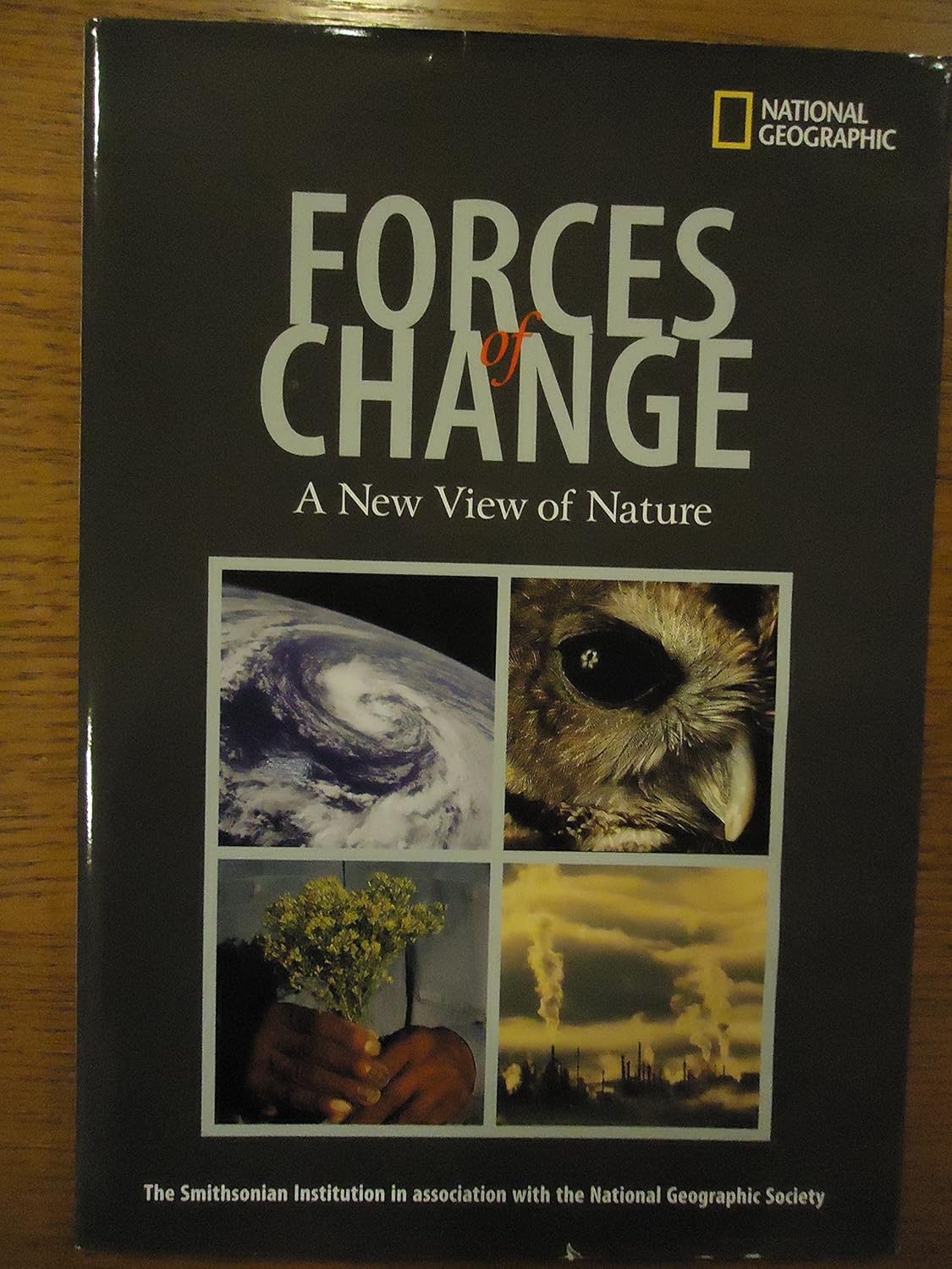 Amazon.com: Forces of Change: A New View of Nature: 9781426200175 ...