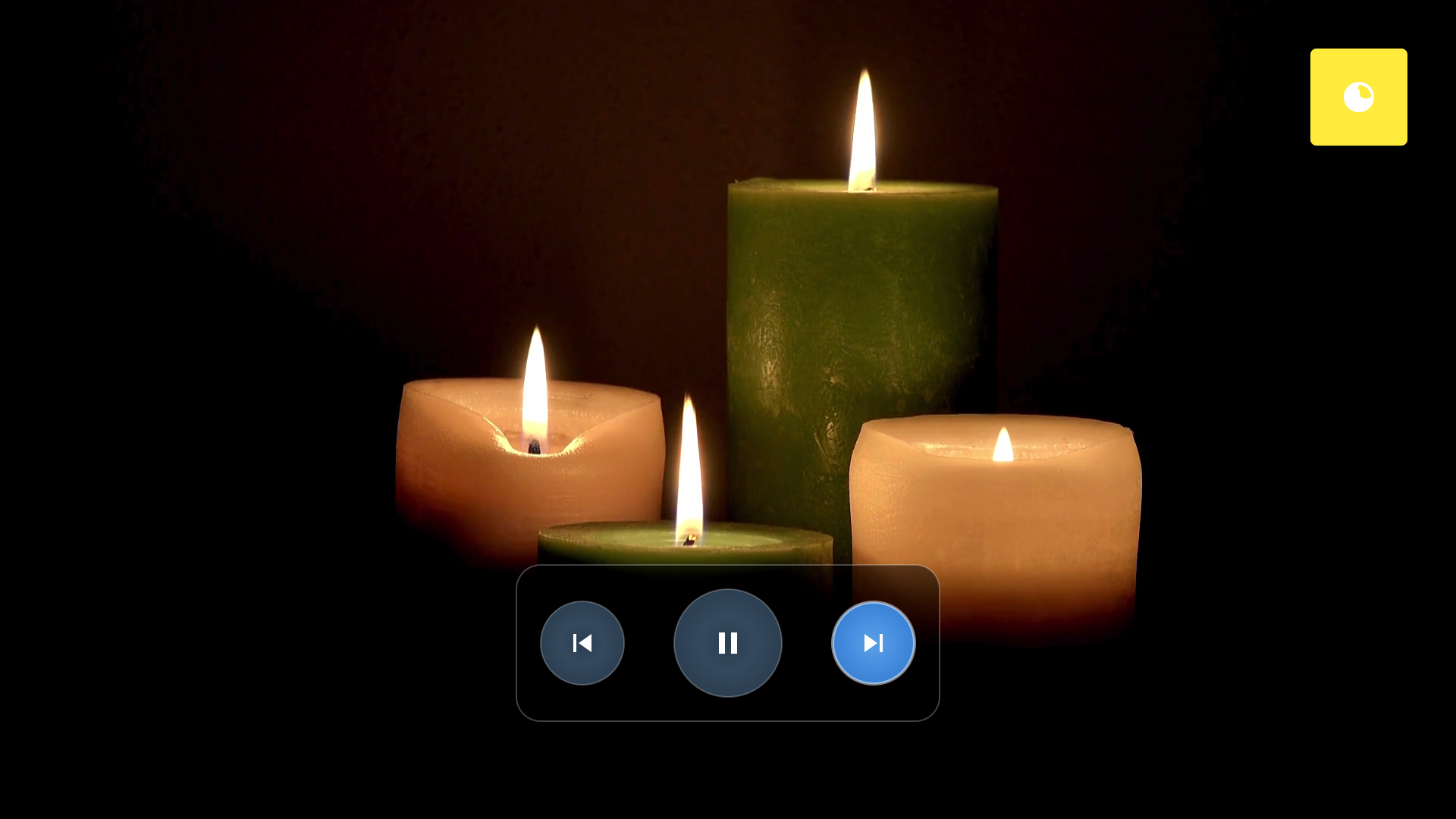Candlelight Serenity – Gentle Flickering Flames with Peaceful Candle ...