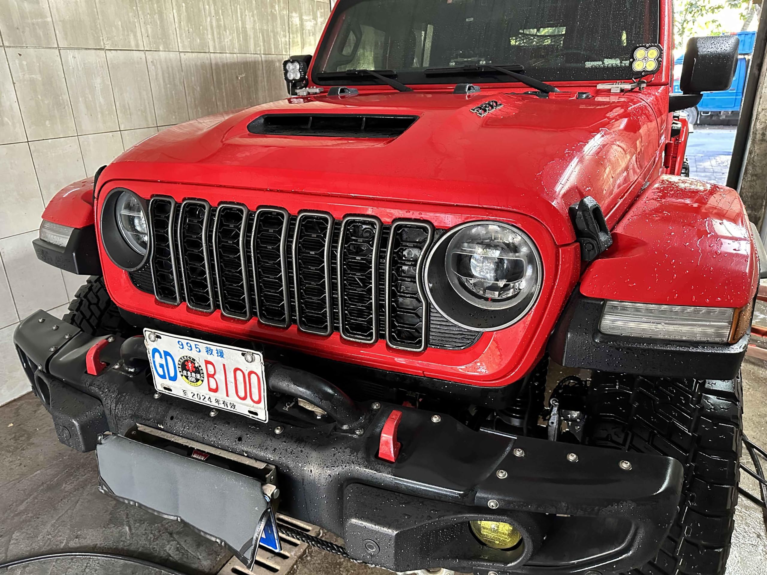 Jeep Wrangler Grill Logo 6606