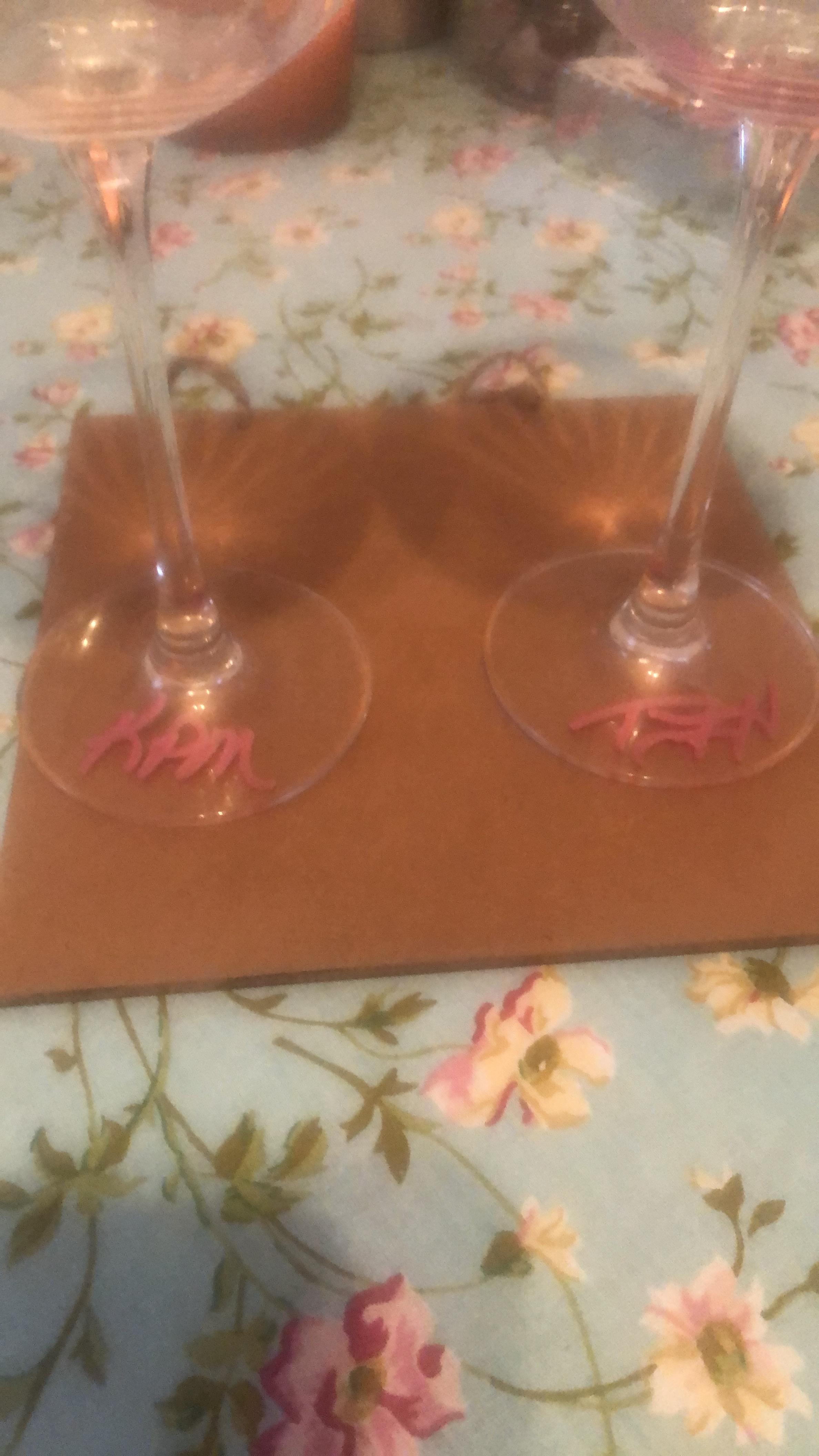 Amazon.com: The Original Wine Glass Markers - (Set of 5 Wine Markers ...