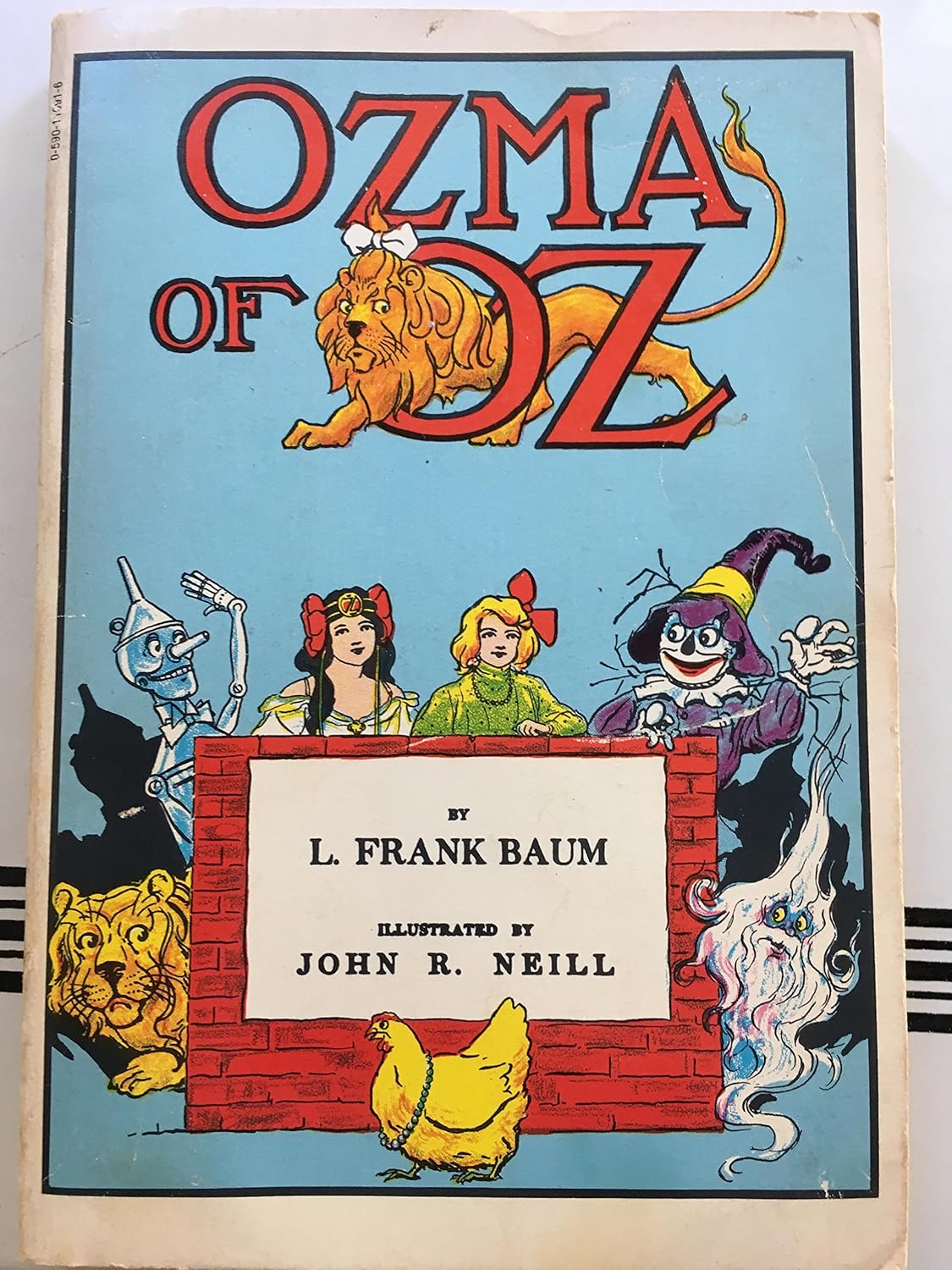 Ozma Of Oz: L. Frank Baum, John R. Neill: 9780590116916: Amazon.com: Books