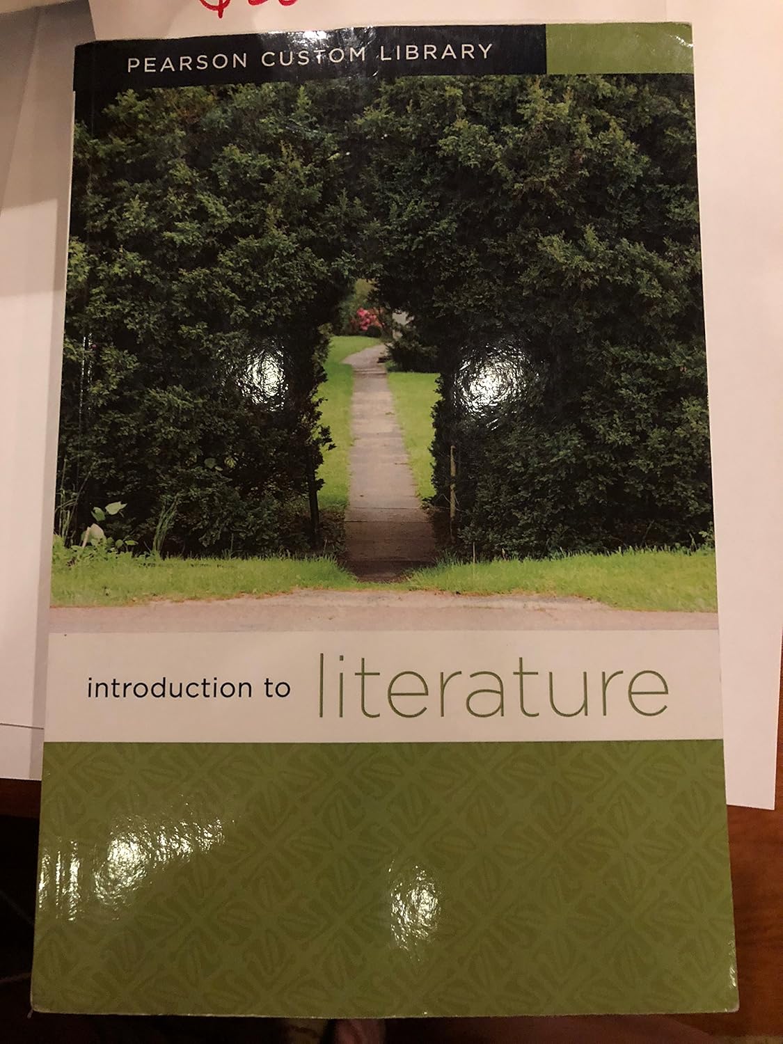 Intro to Literature: Pearson Custom Library: 9781256178217: Amazon.com ...