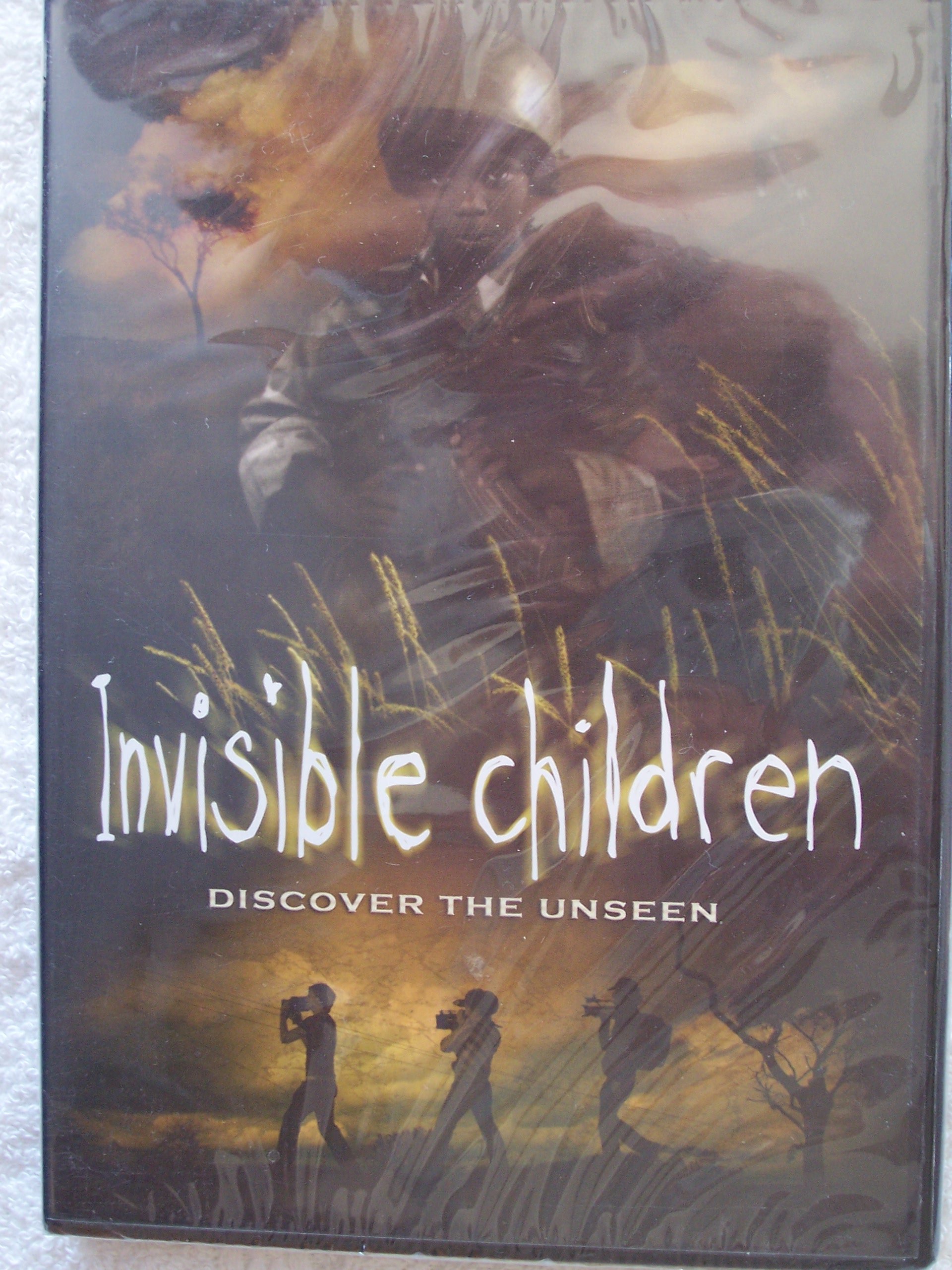 Amazon.com: Invisible Children: Discover the Unseen : unknown author ...